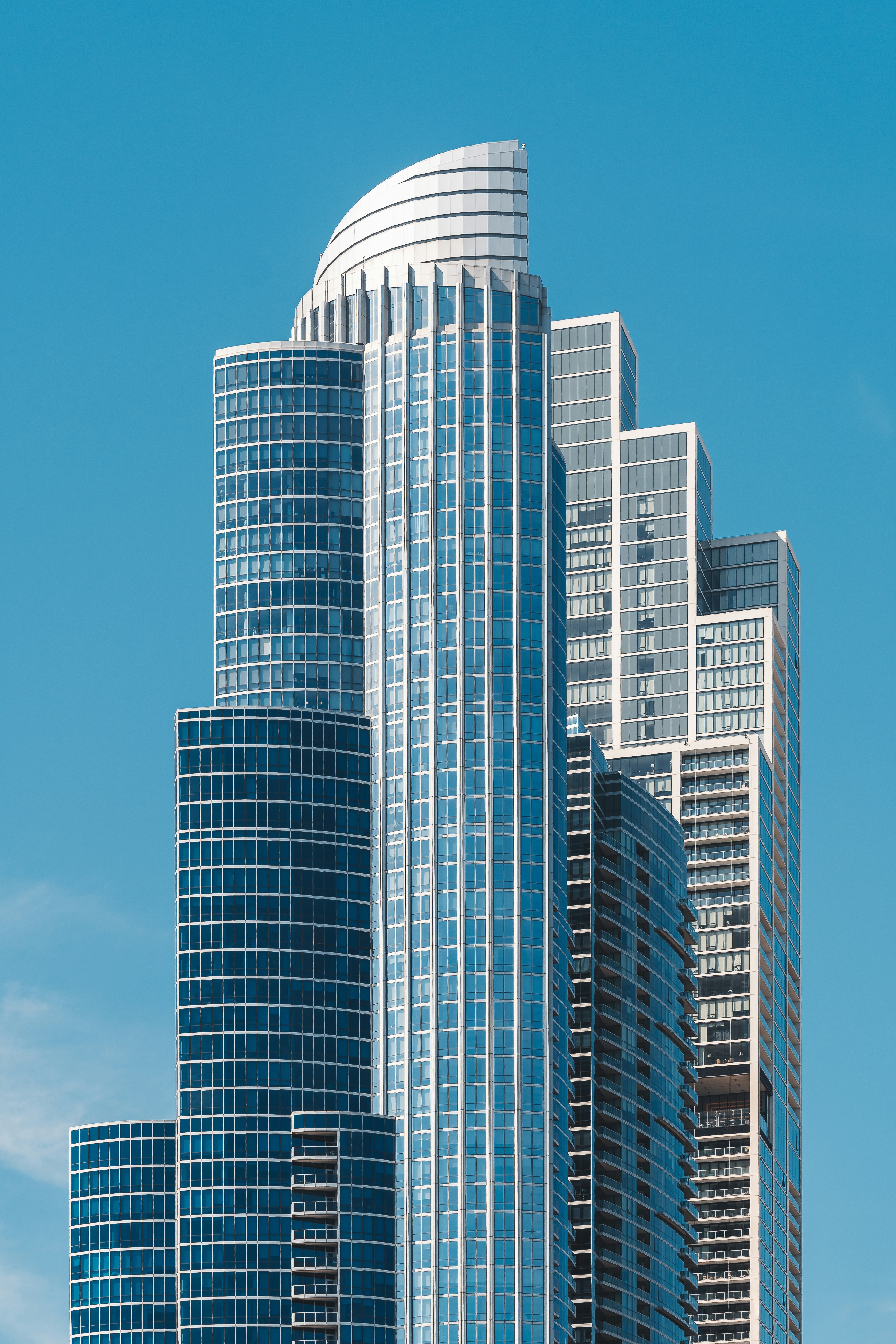 A very tall building with a lot of windows photo – Free Chicago Image ...