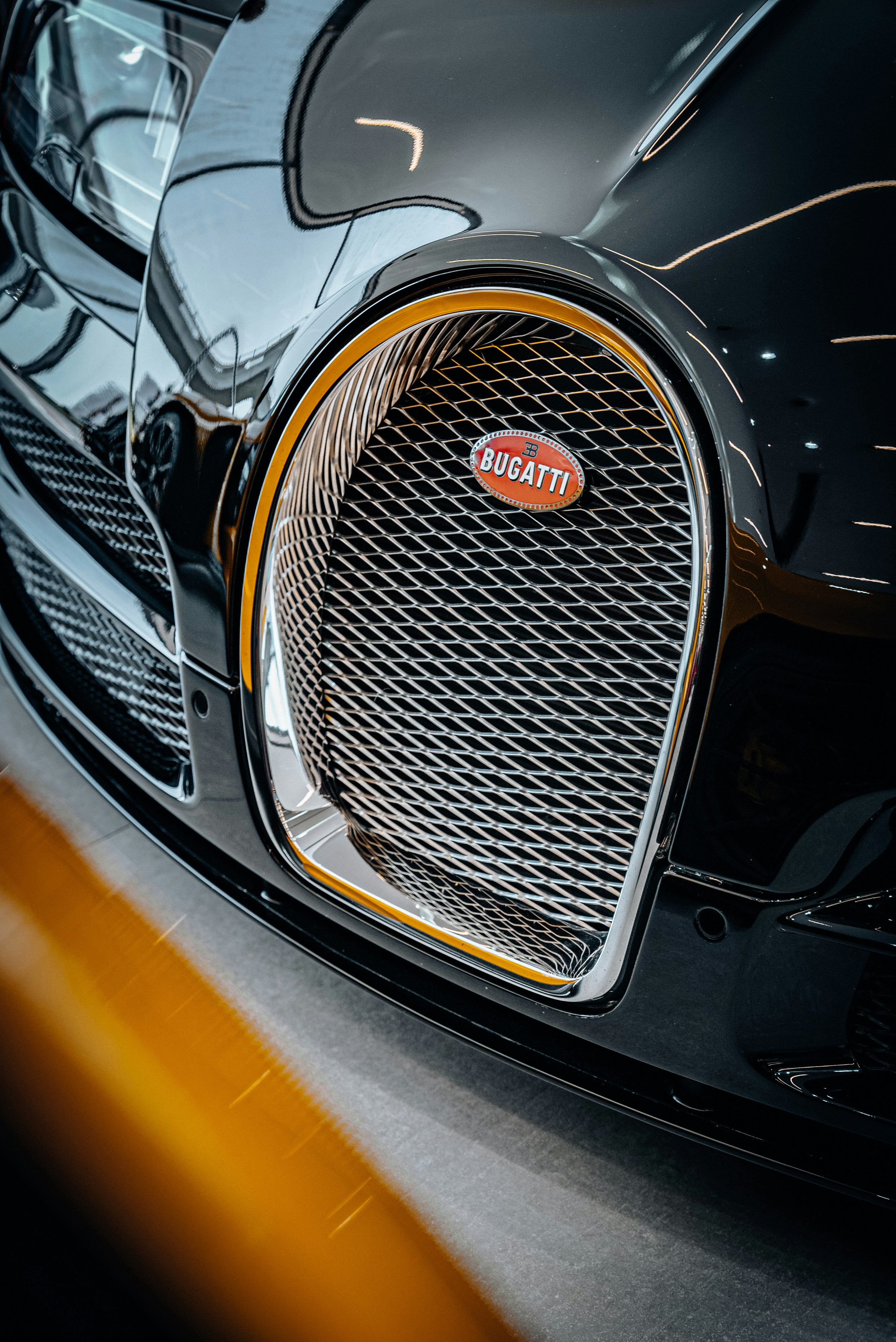 A close up of the front of a bugatti car photo – Free Dubai - united ...