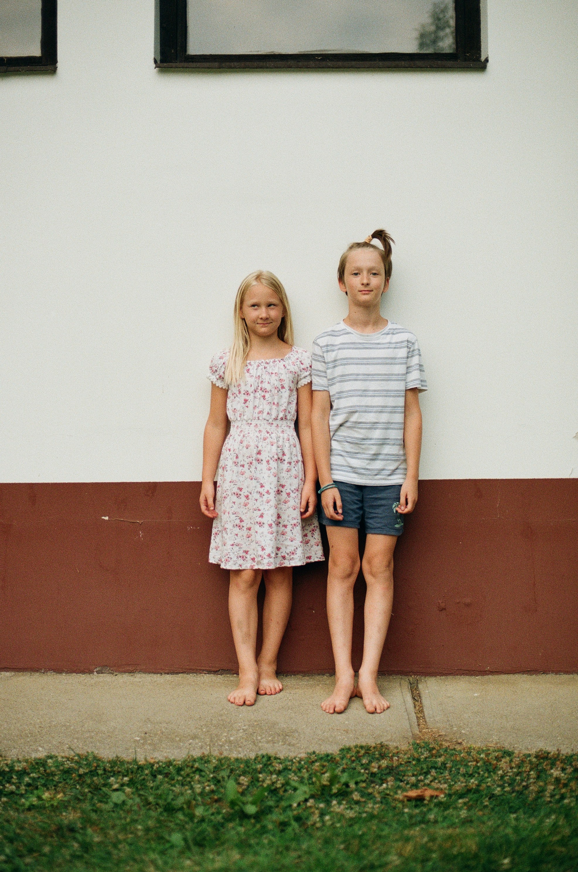 Two young girls standing in front of a building photo – Free Tokaj ...