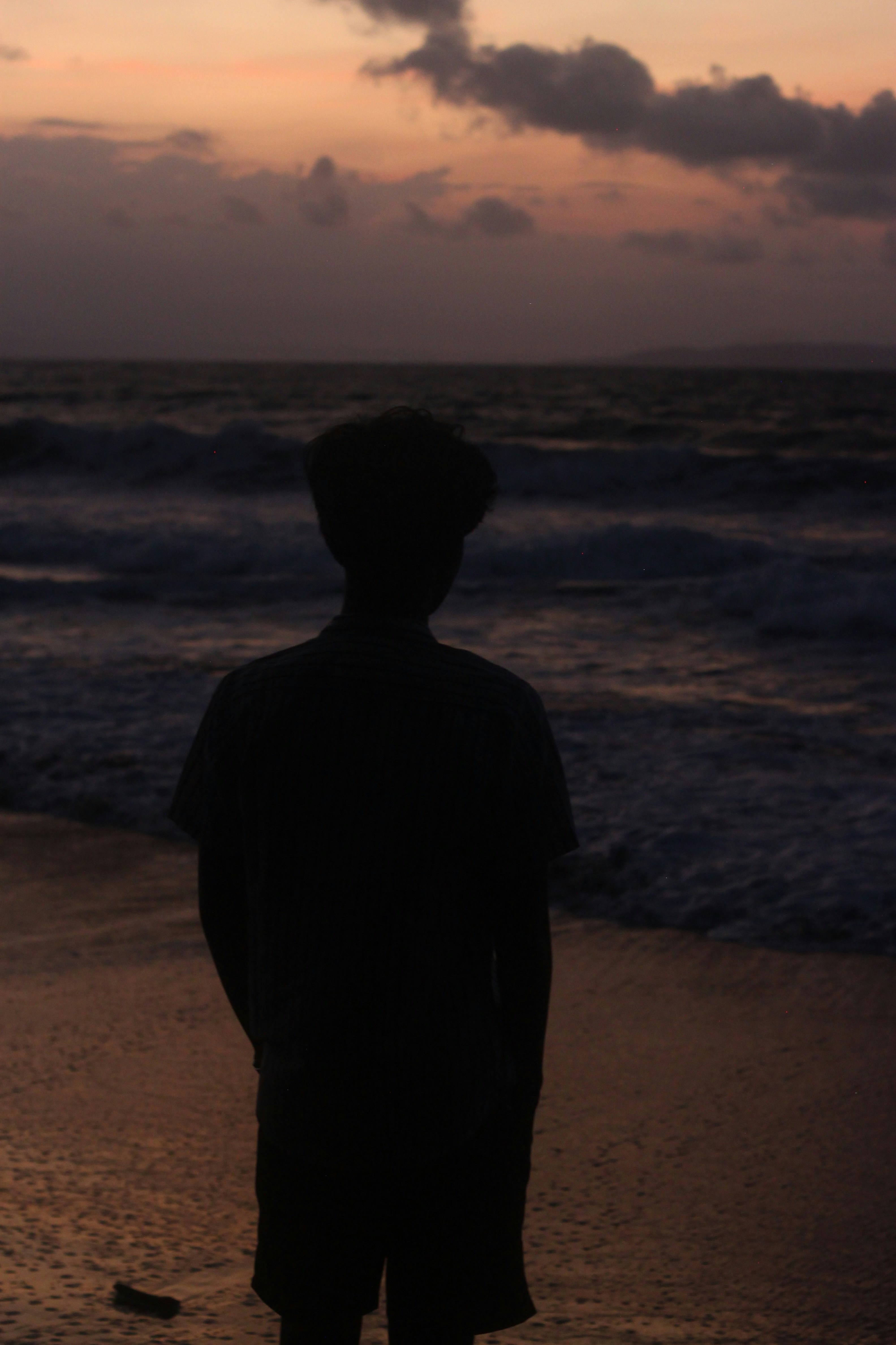 750+ Boy Sunset Pictures | Download Free Images on Unsplash