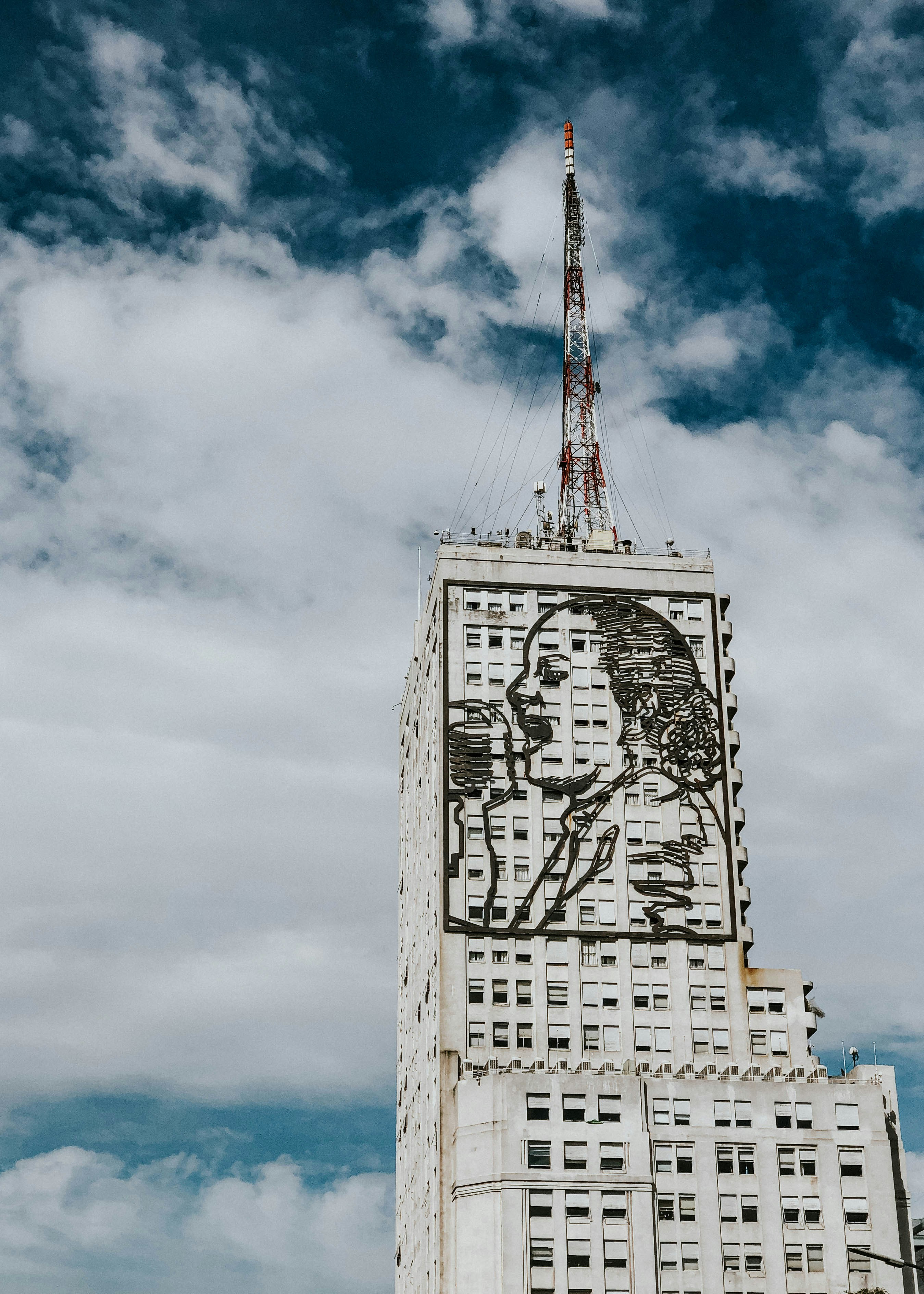 Tower Portrait: A Giant Line-Drawn Visage Graces a City Block