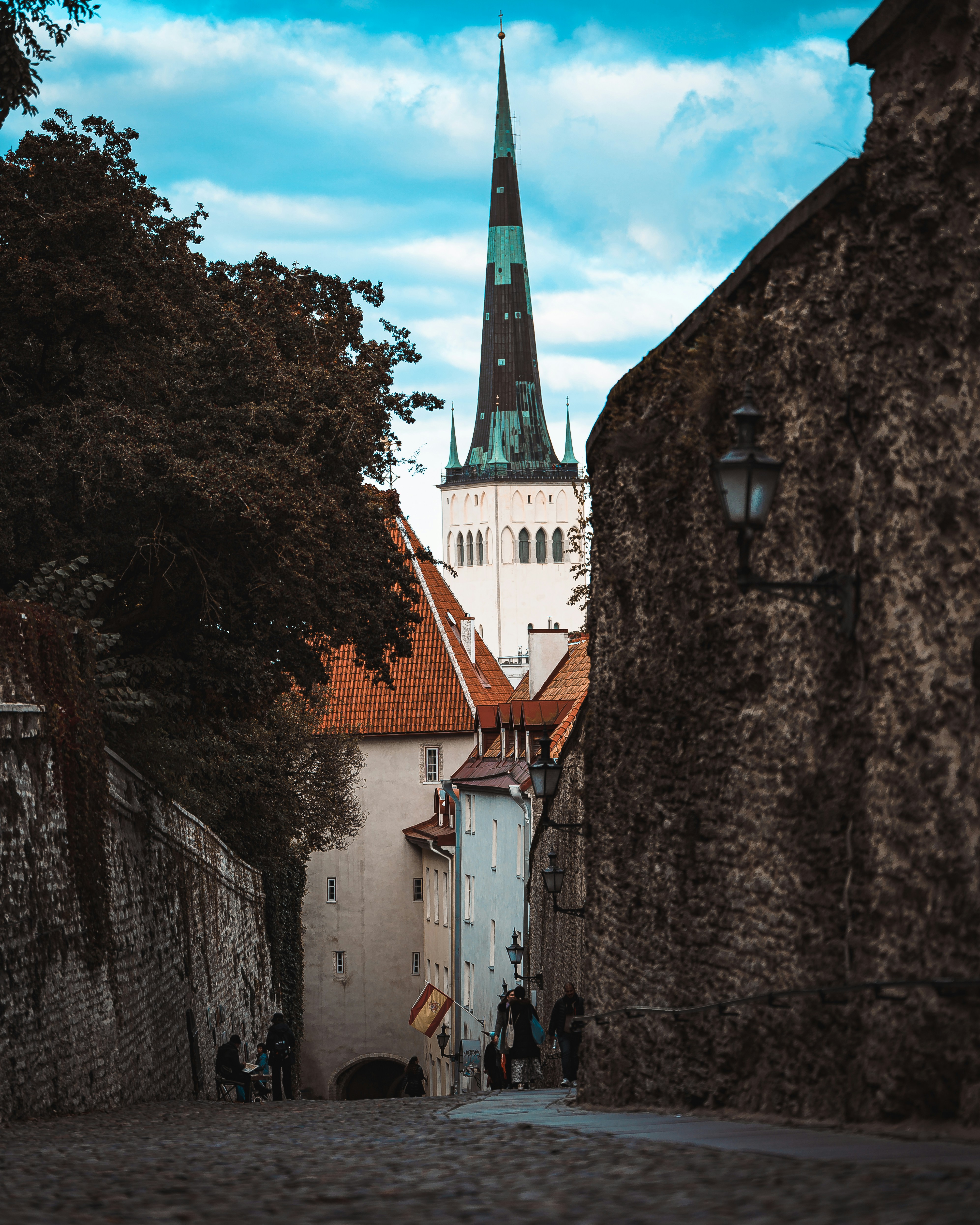 Photo by E I with Sony Alpha 7C