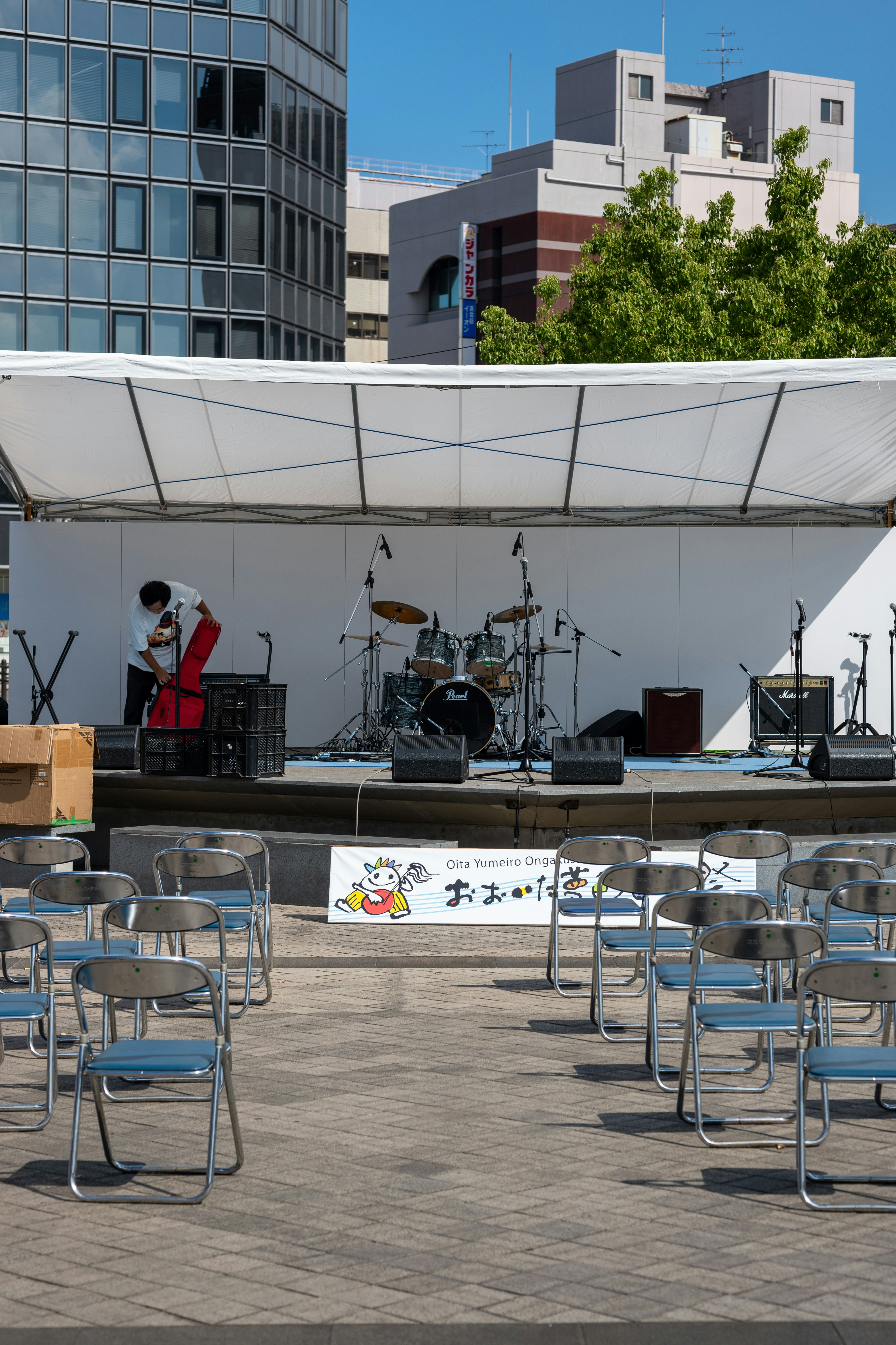Urban Stage: Ready, Set, Jazz on a Sunny Plaza