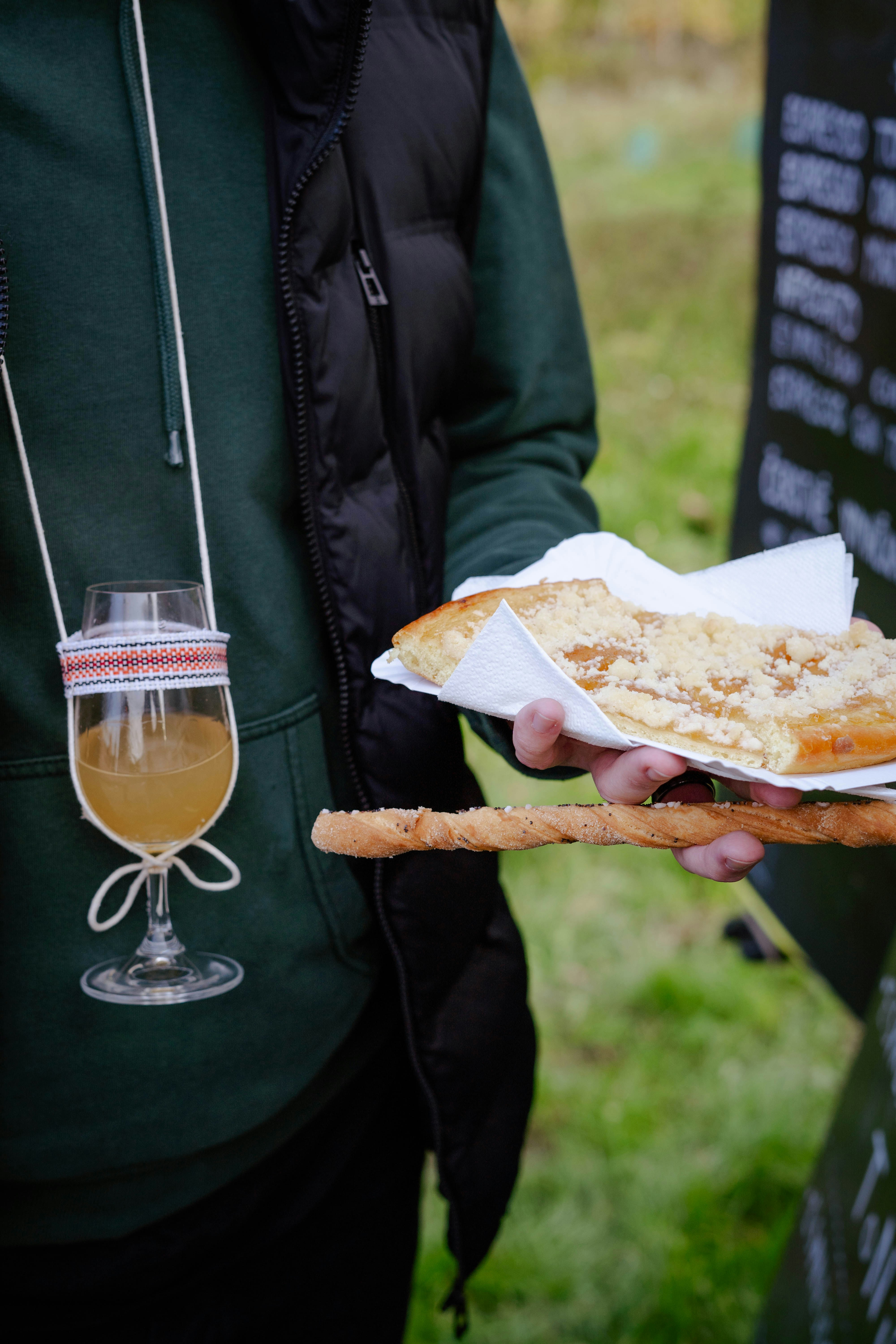 Grain & Glass: A Casual Picnic Bite in a Green Field