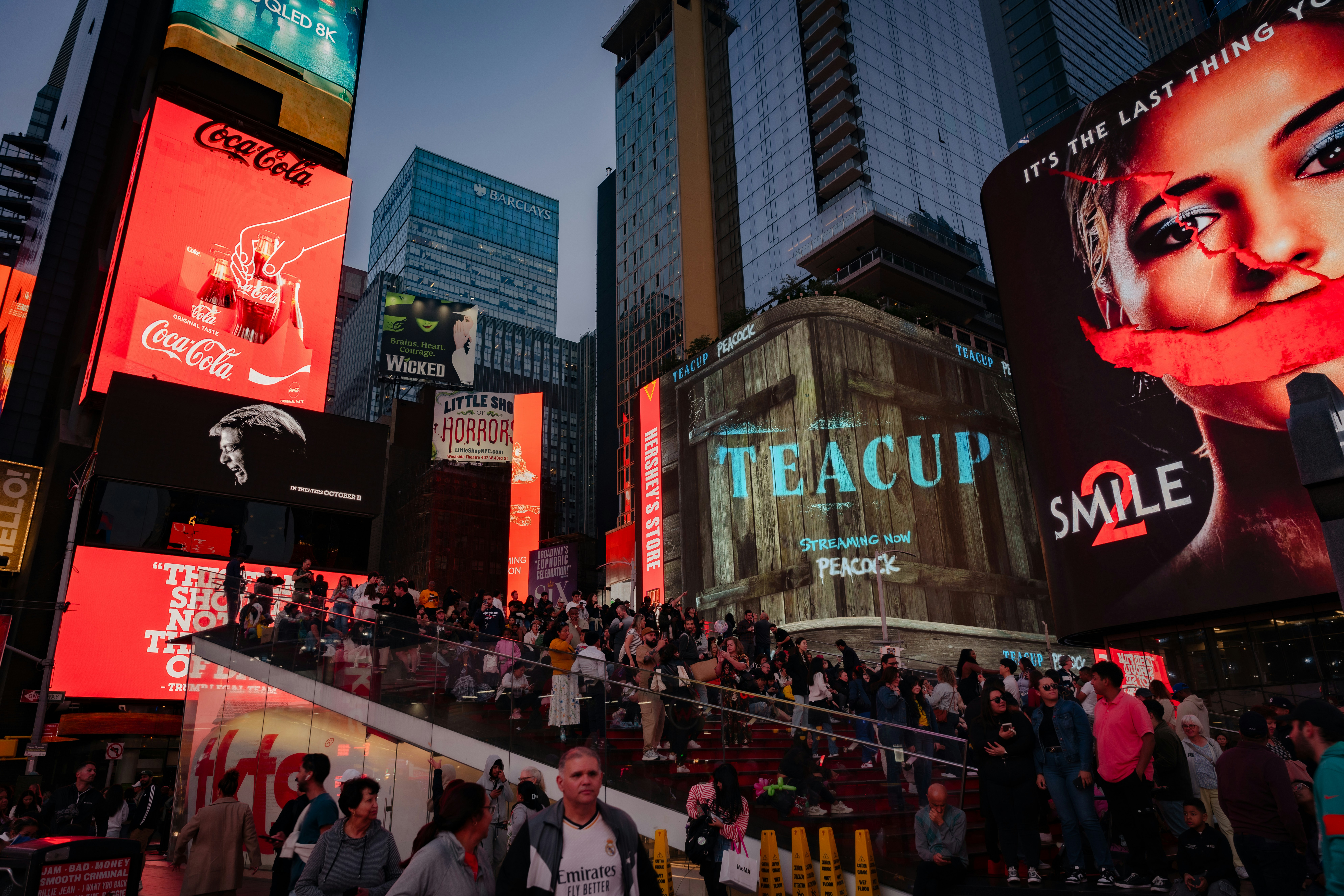A crowded city street filled with lots of billboards photo – Free Times ...