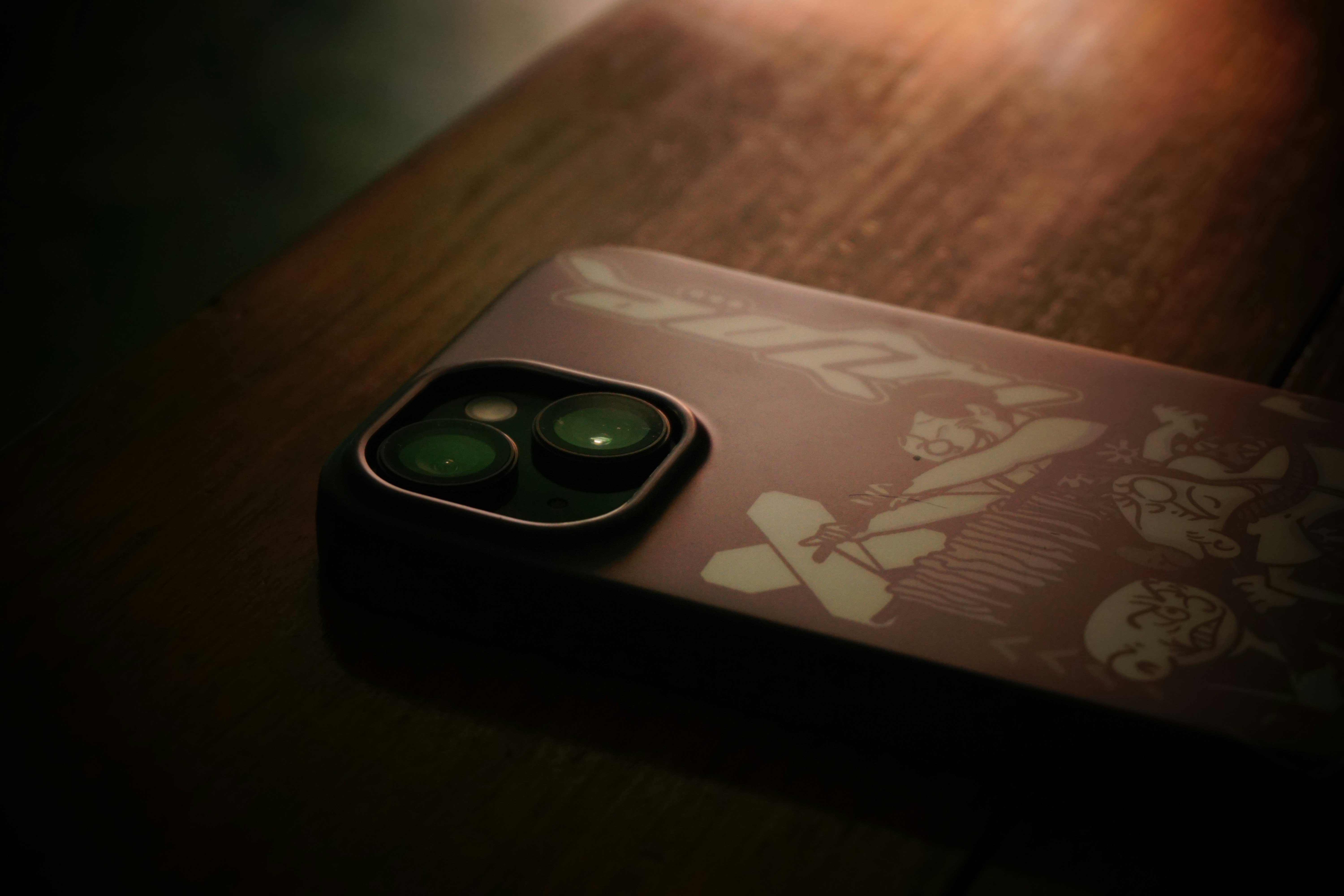 Silent Glow: The Phone's Lens and Shadow