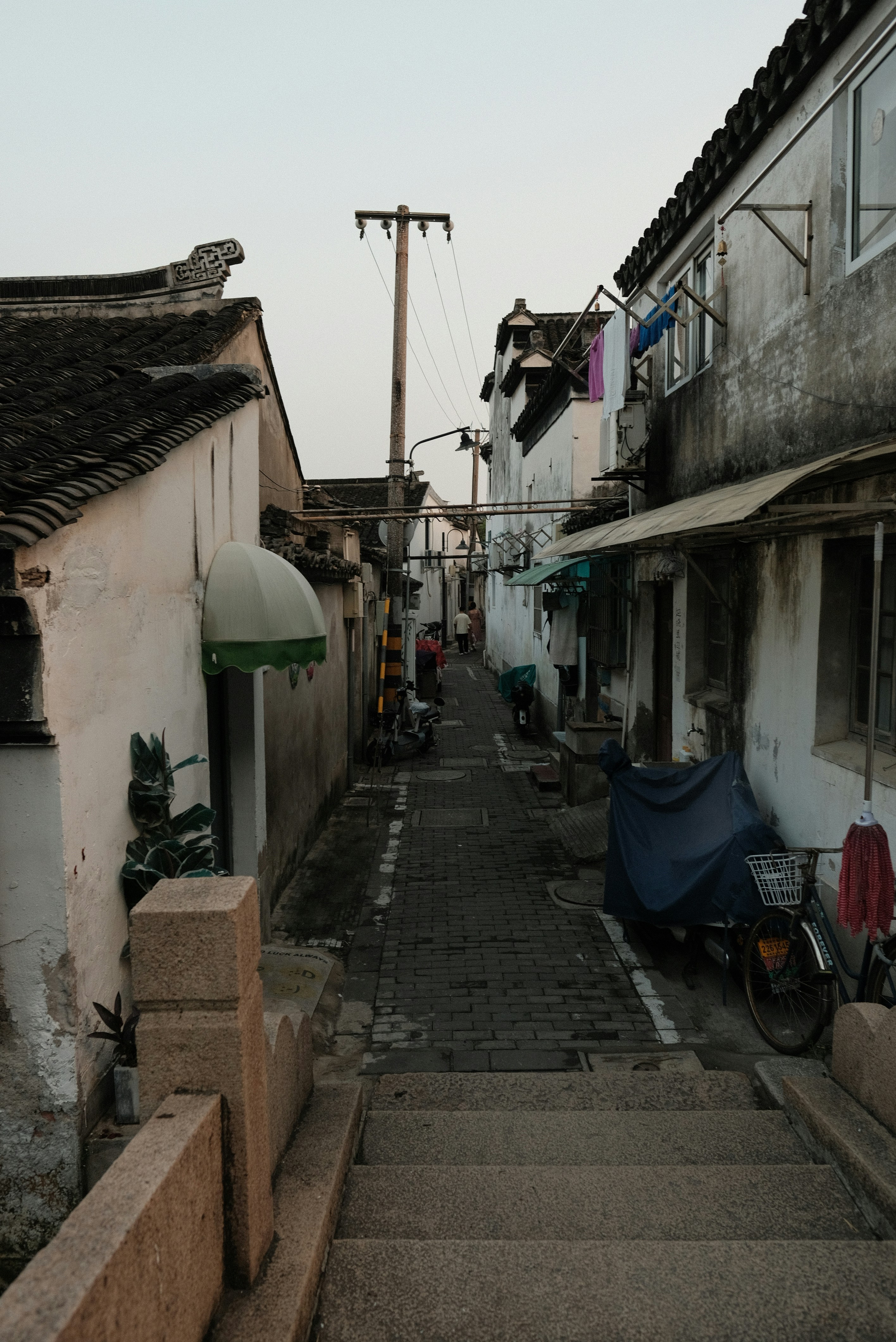 Stairway into a Narrow Alley: Whitewashed Houses and Daily Life