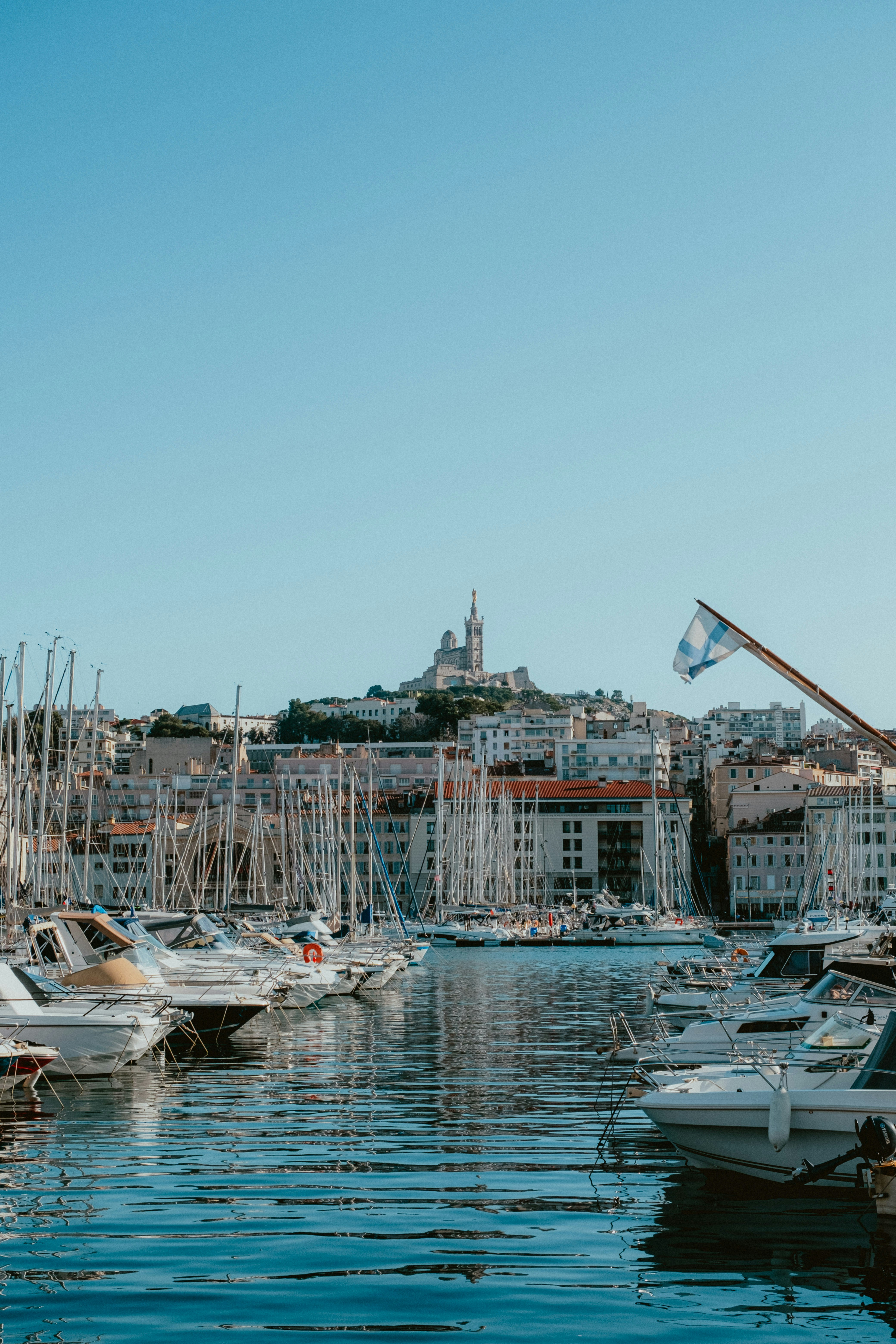 Harbor Serenity: A Glimpse of Marseille's CharmJoachim Lesne