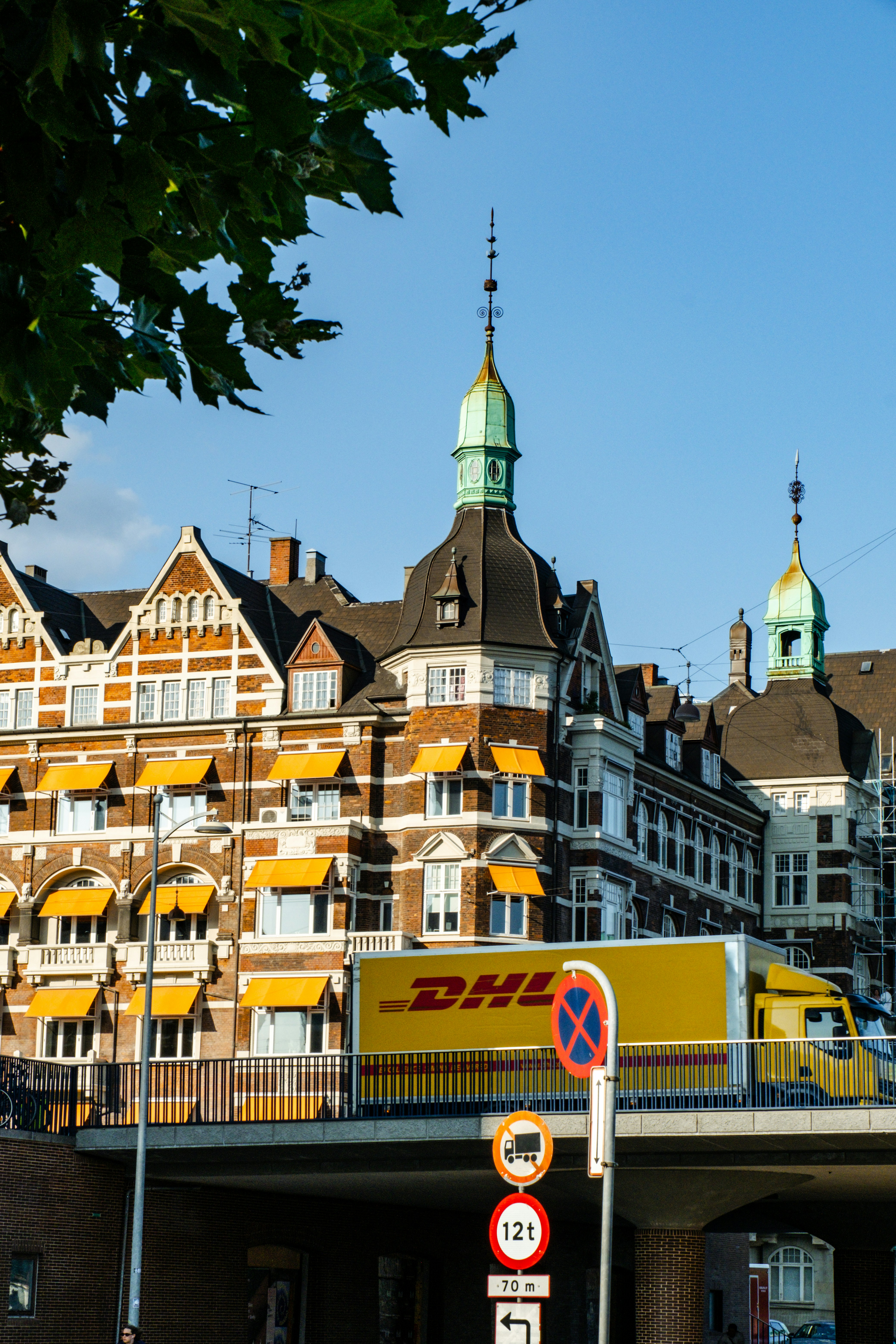 Urban Harmony: Architectural Elegance Meets Modern Transit