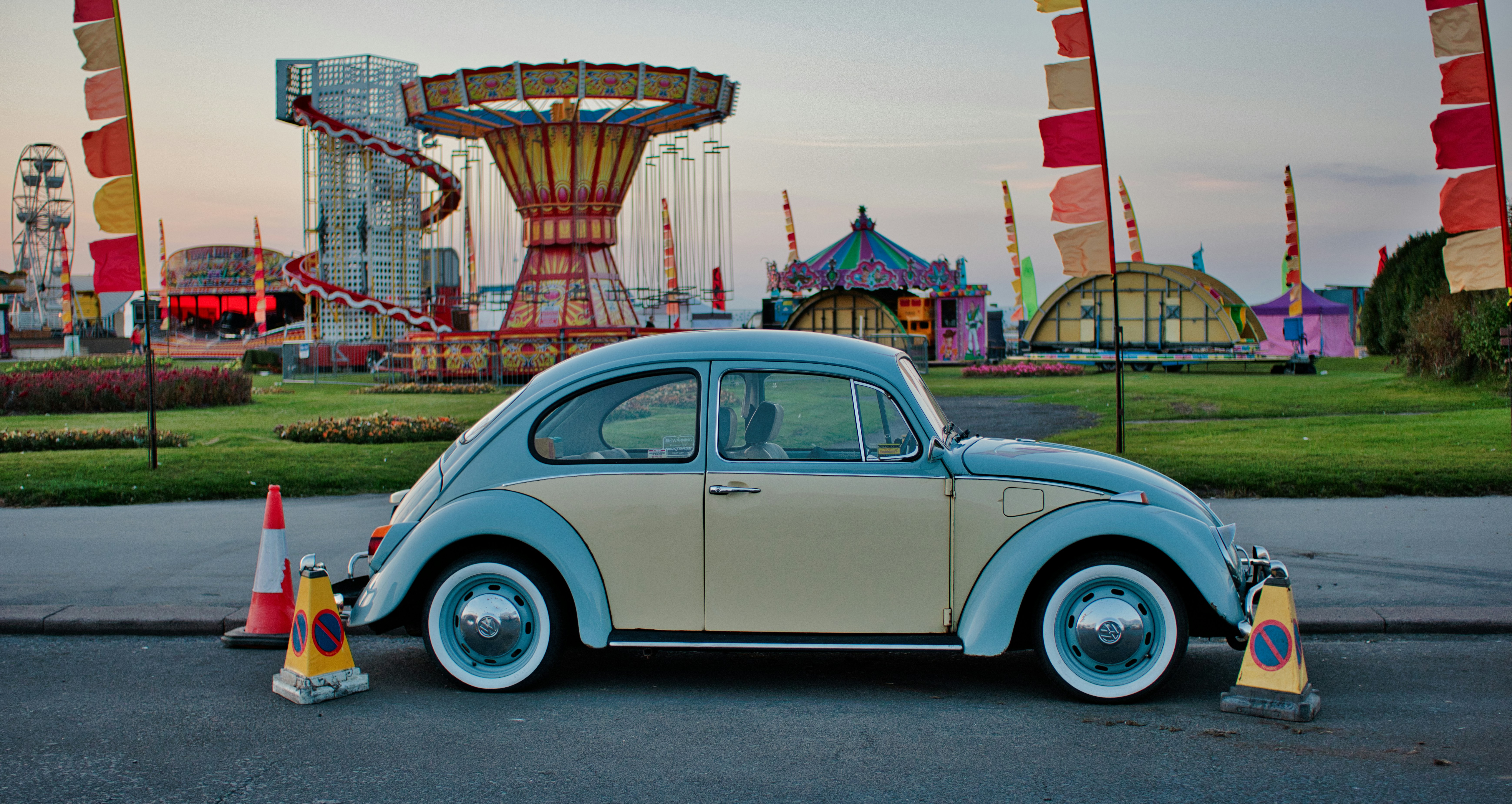 Pastel Coupe on Carnival Lane