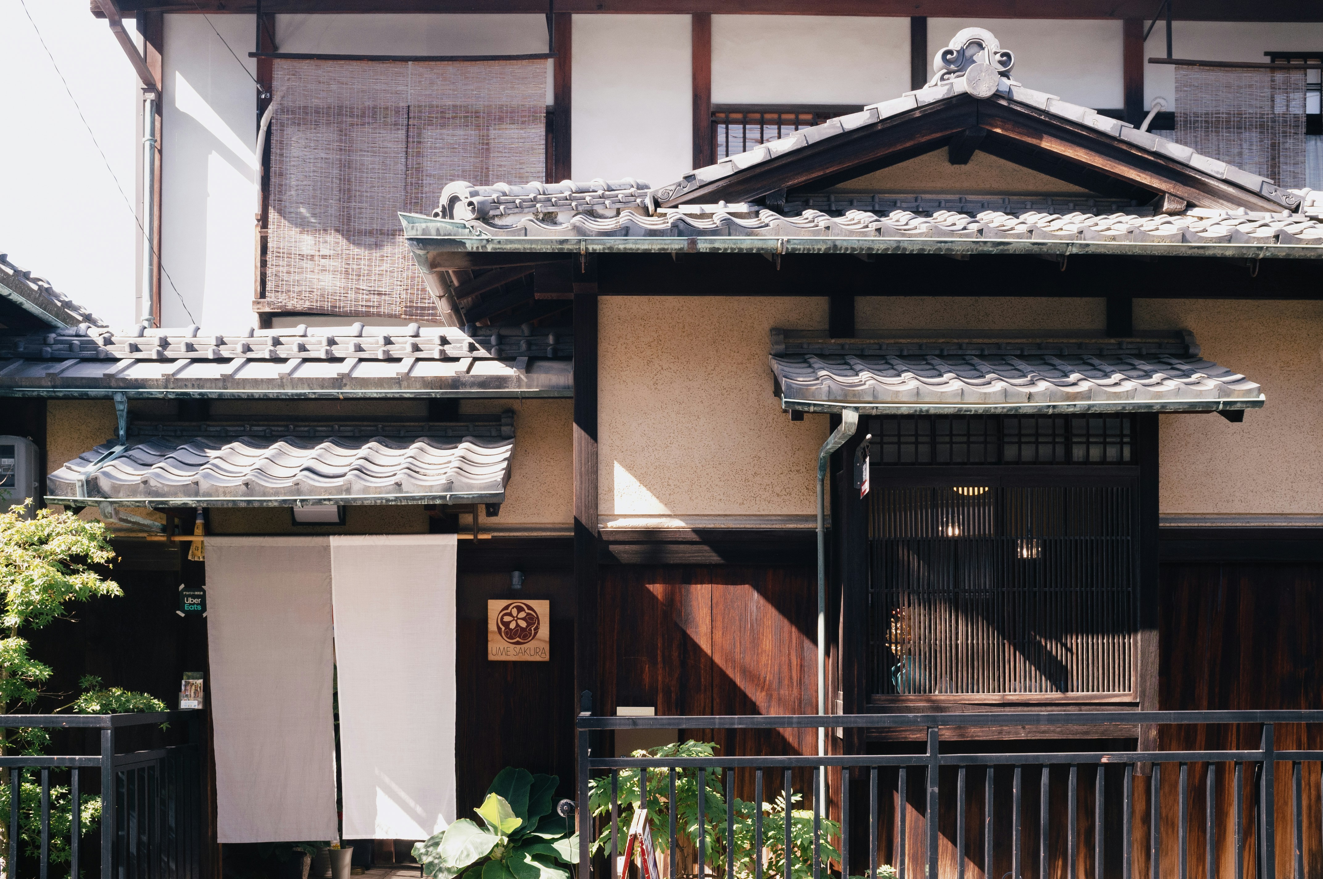 Photo by Nguyen Minh with Fujifilm X100