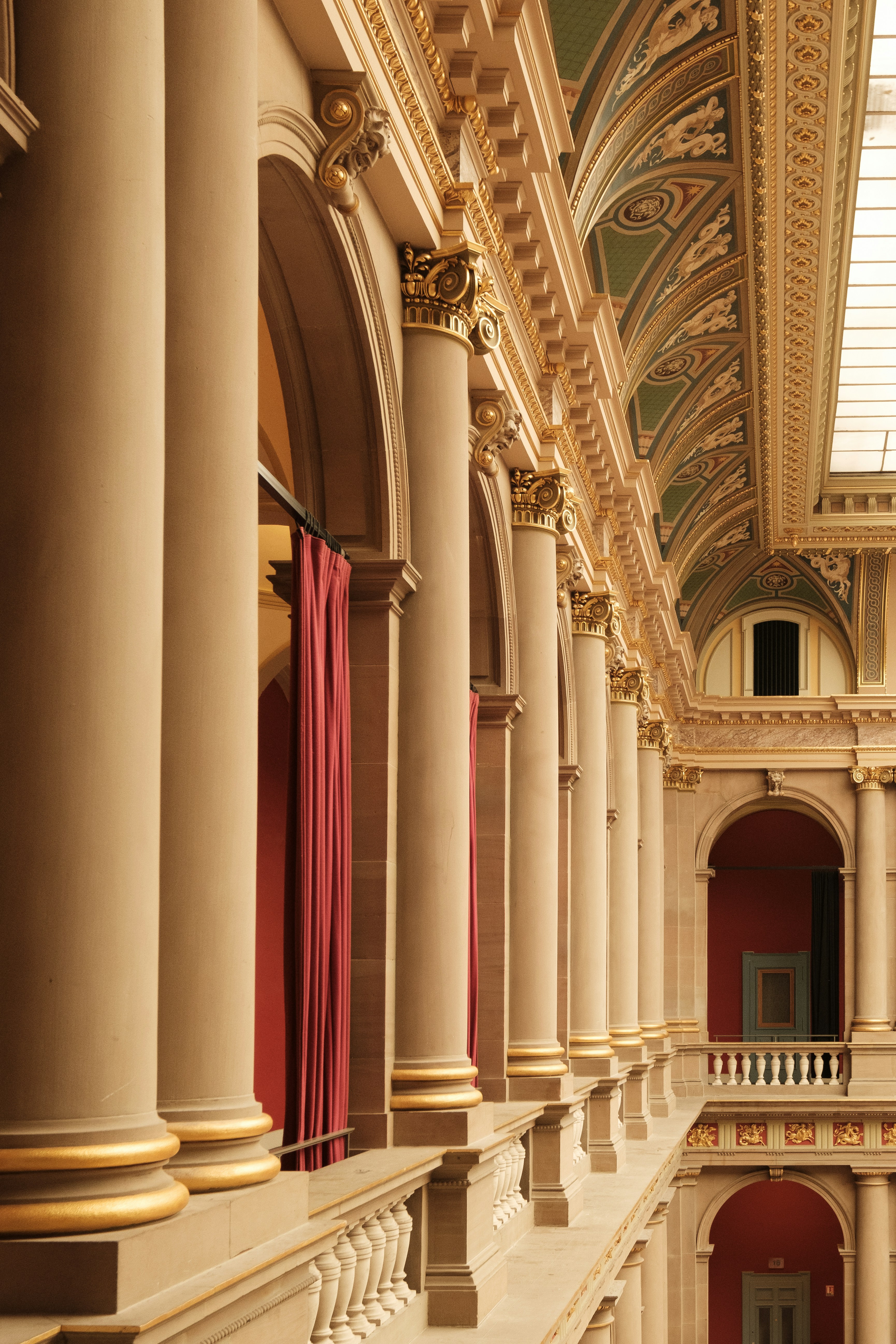 A large building with columns and a skylight photo – Free Palais ...
