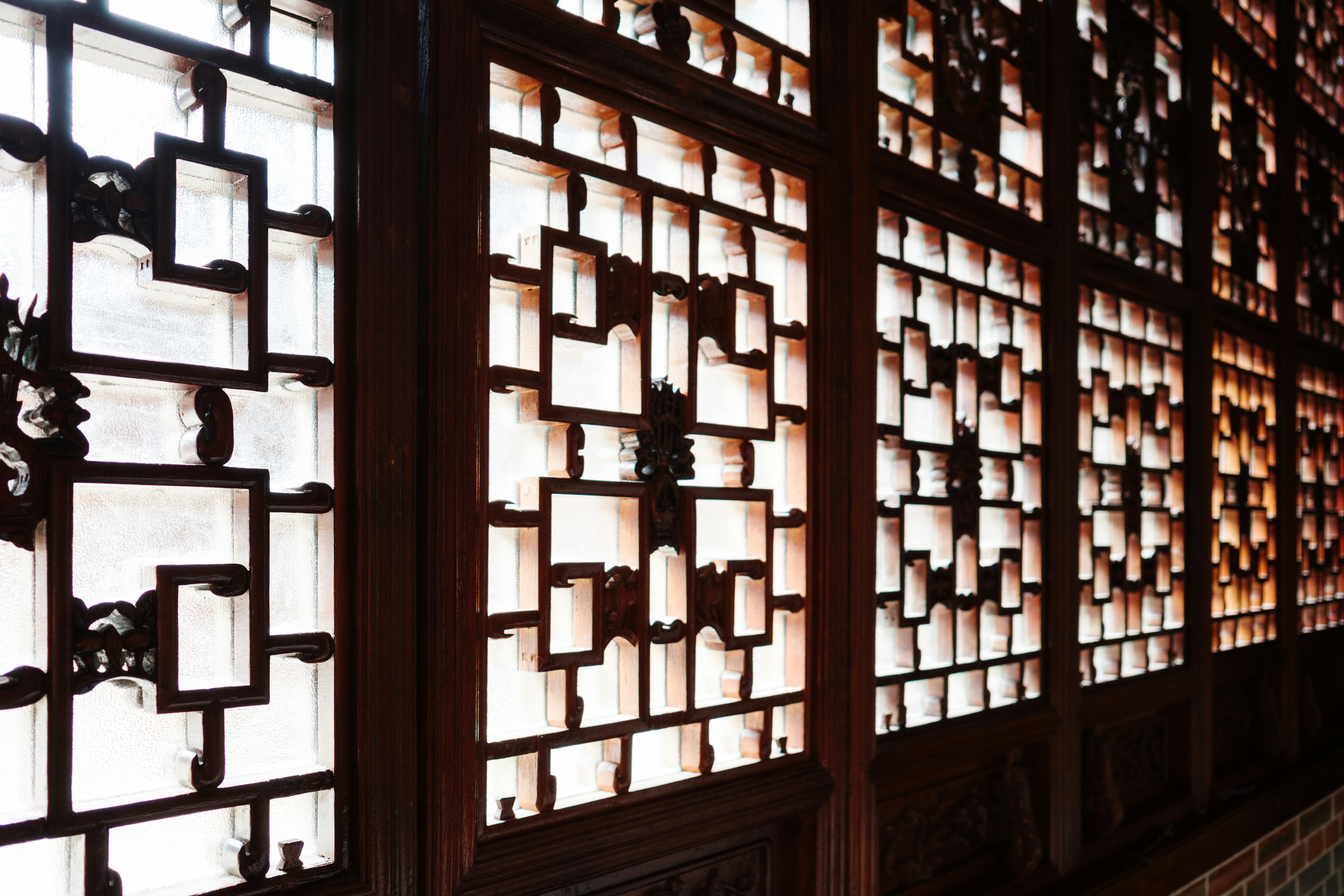 Photo by Declan Sun with Ricoh GR III HDF