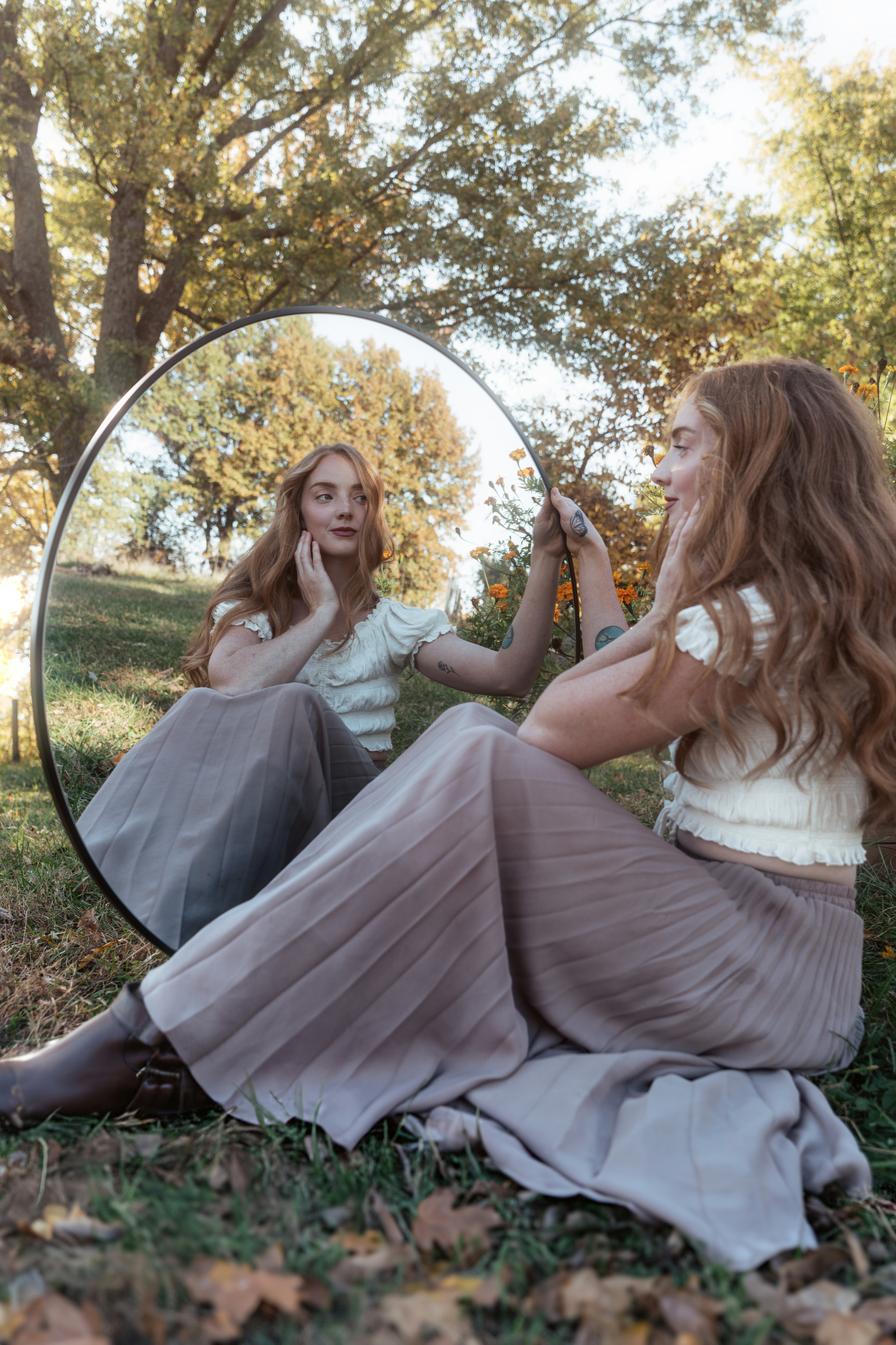 Girl Mirror Pictures | Download Free Images on Unsplash