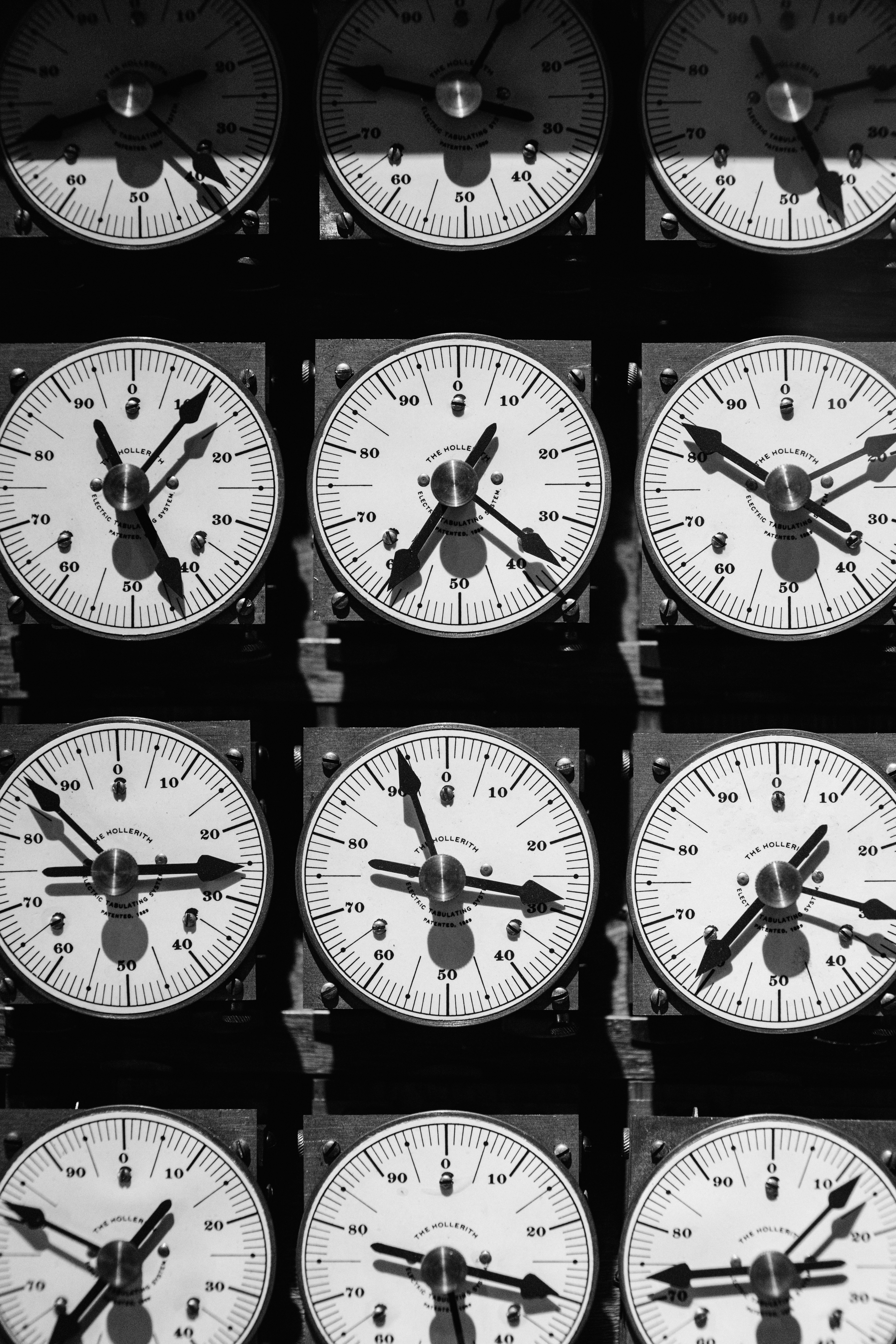 A bunch of clocks with different times on them photo – Free Clock Image ...