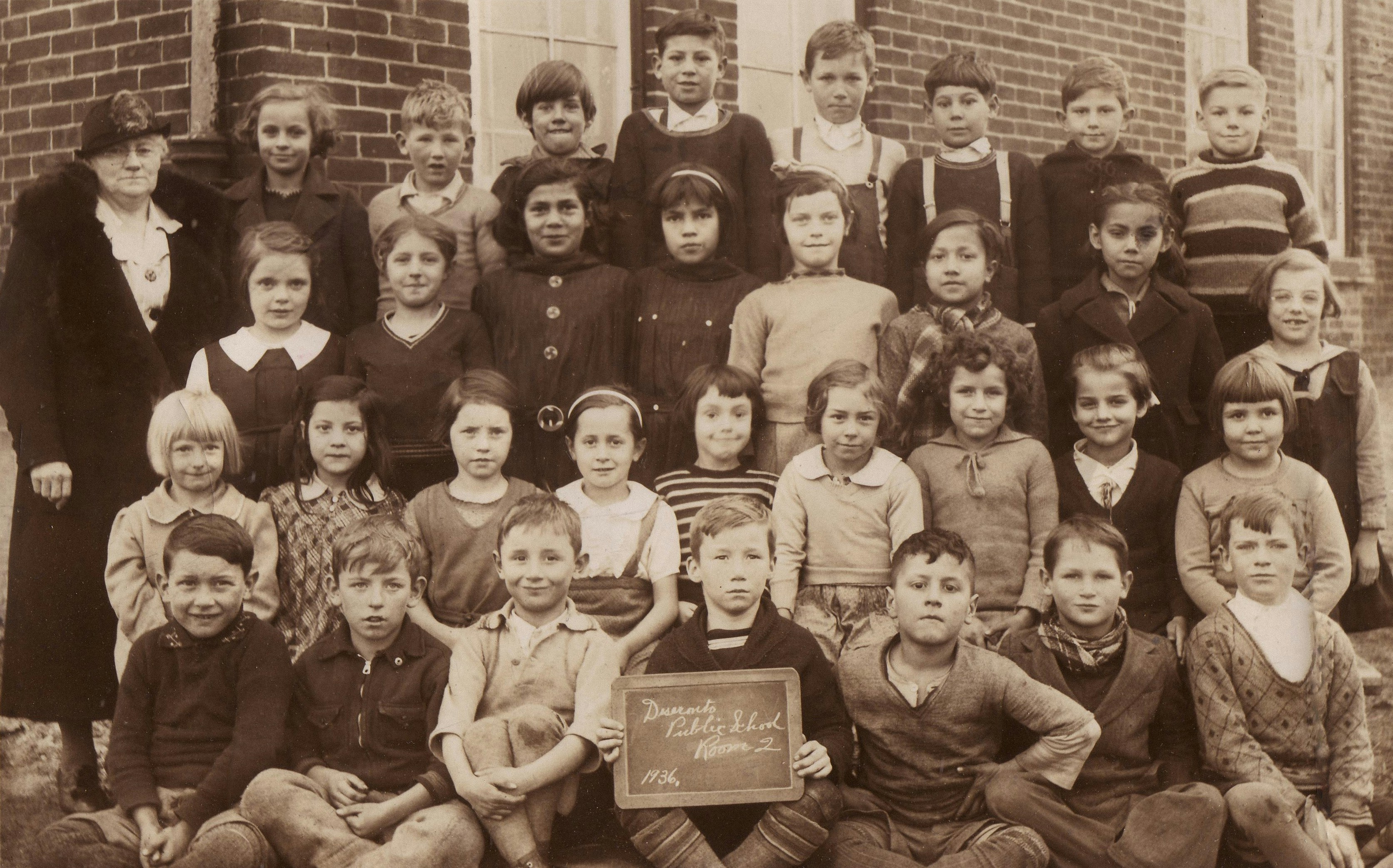 Vintage class portrait of children and teacher photo – Free School ...