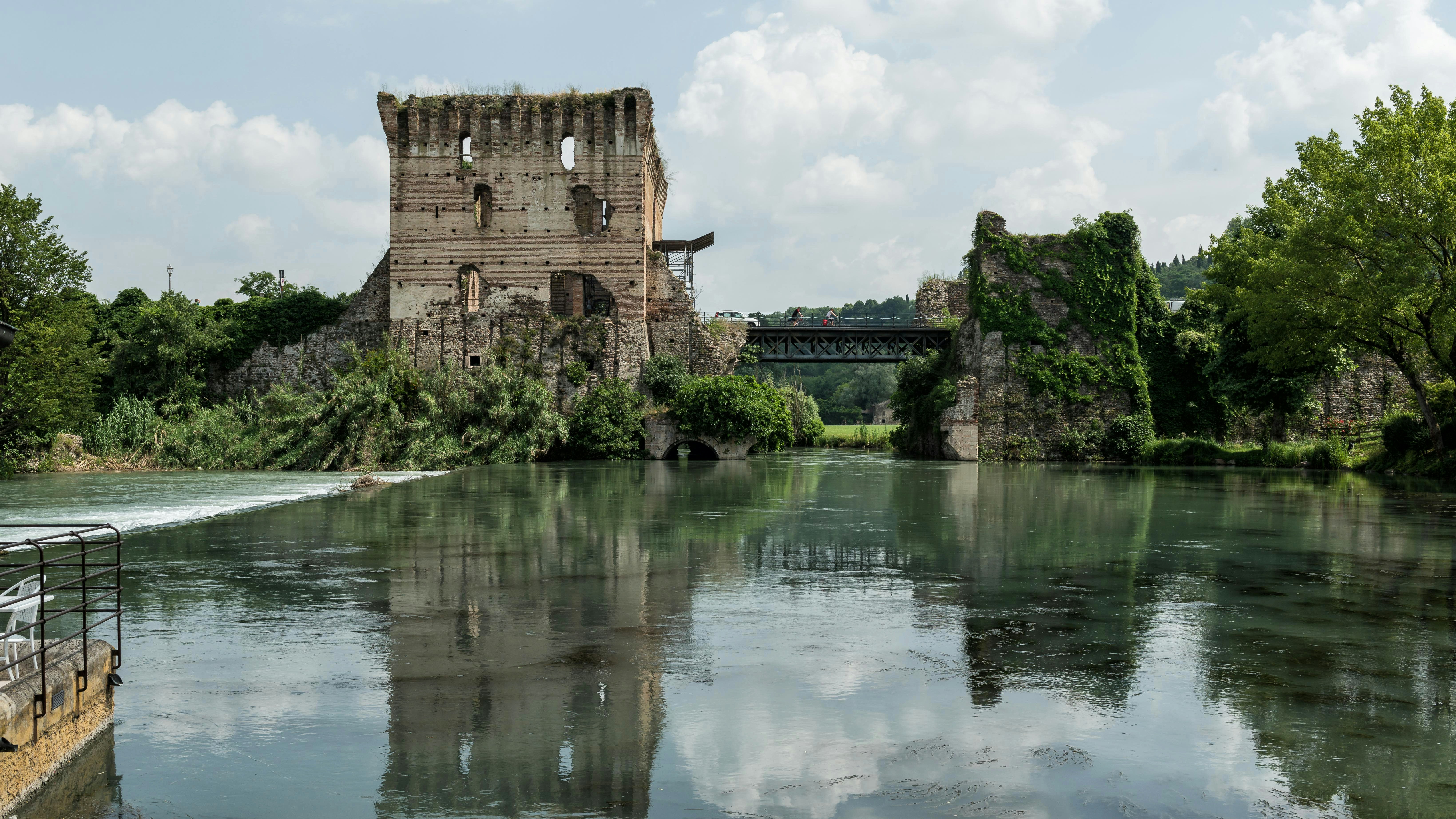 Medieval Reflections by the Riverside