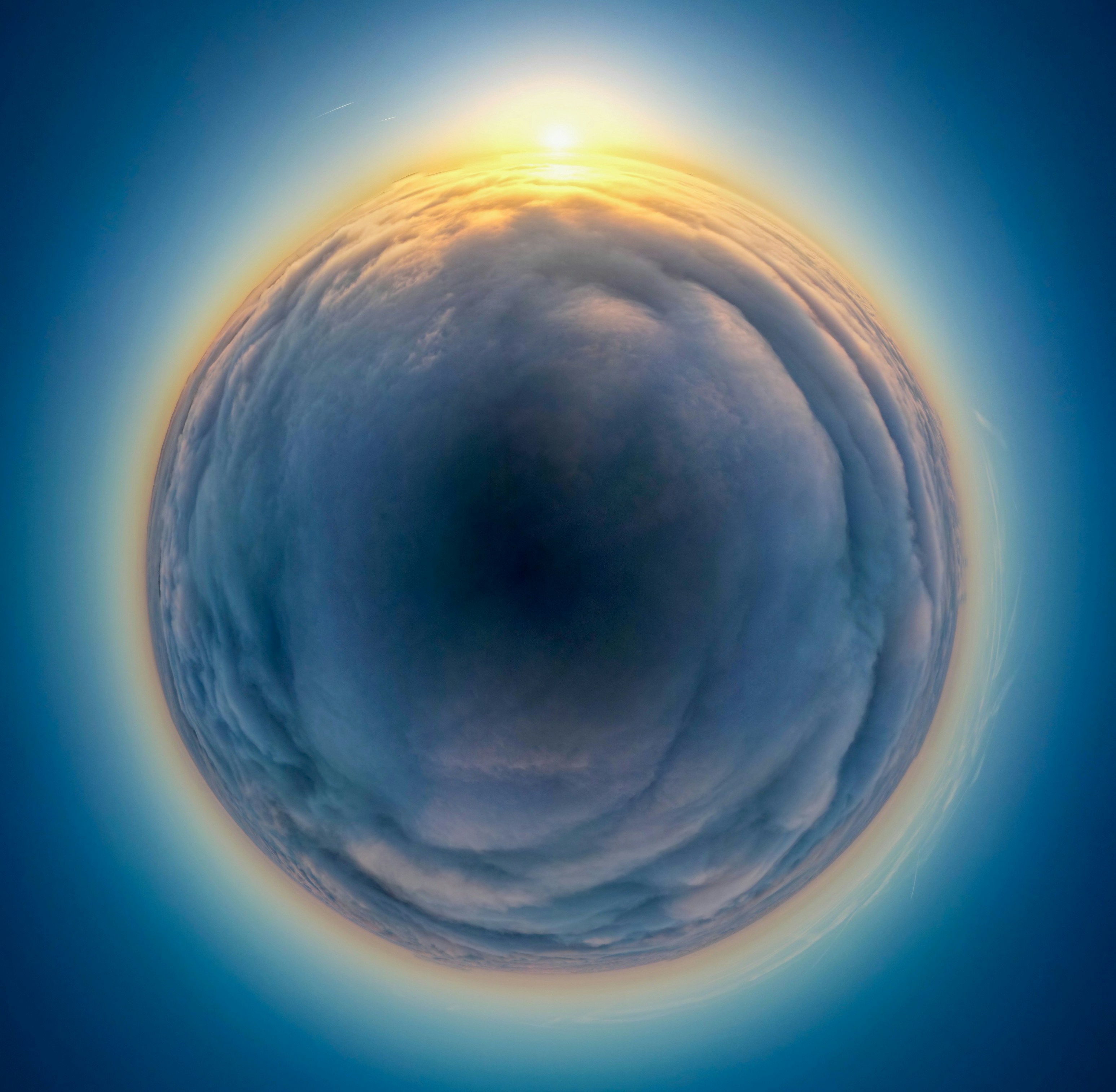 An image of a very large object in the sky photo – Free Thüringen Image ...