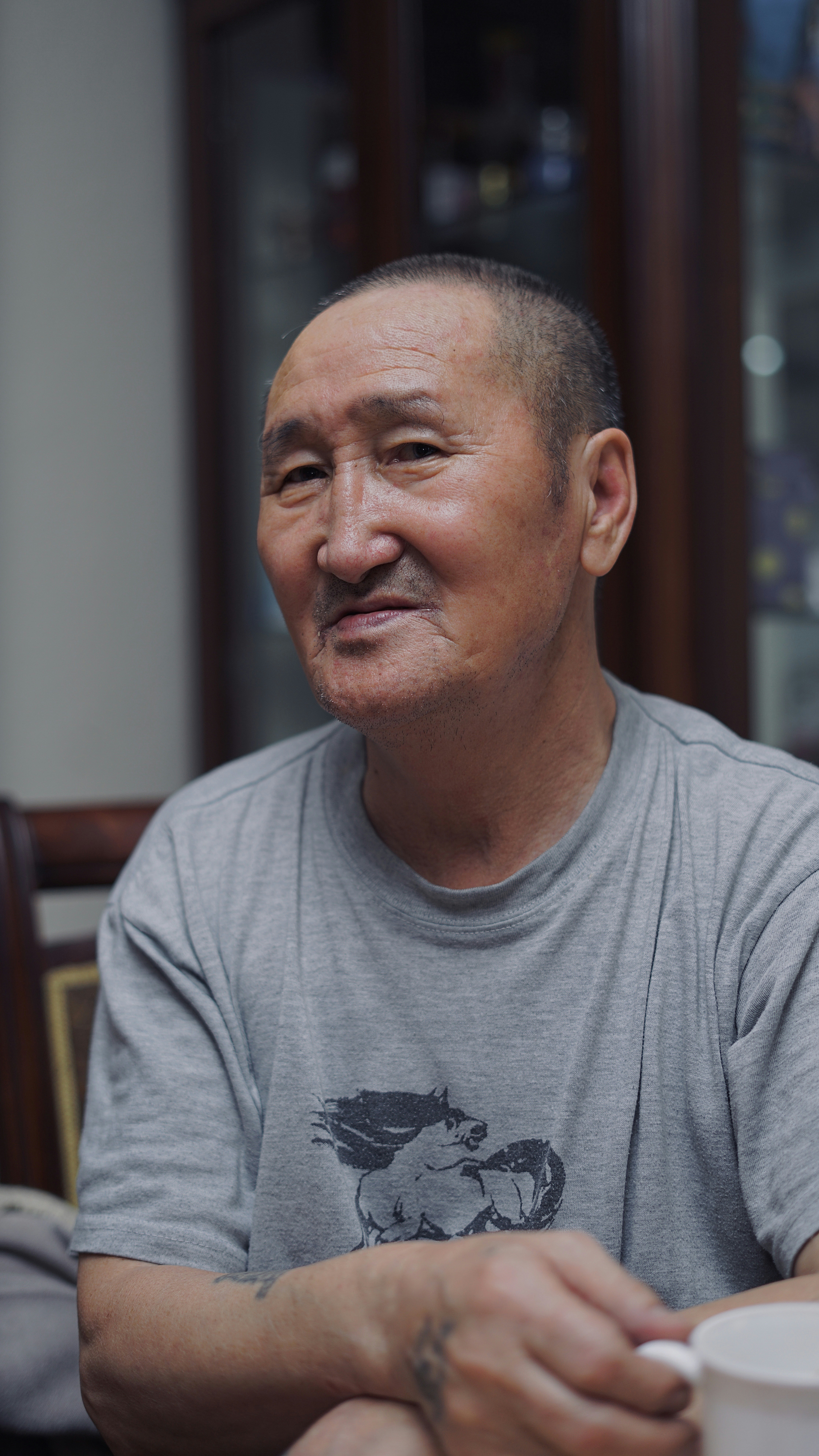 60 Year Old Man Pictures | Download Free Images on Unsplash