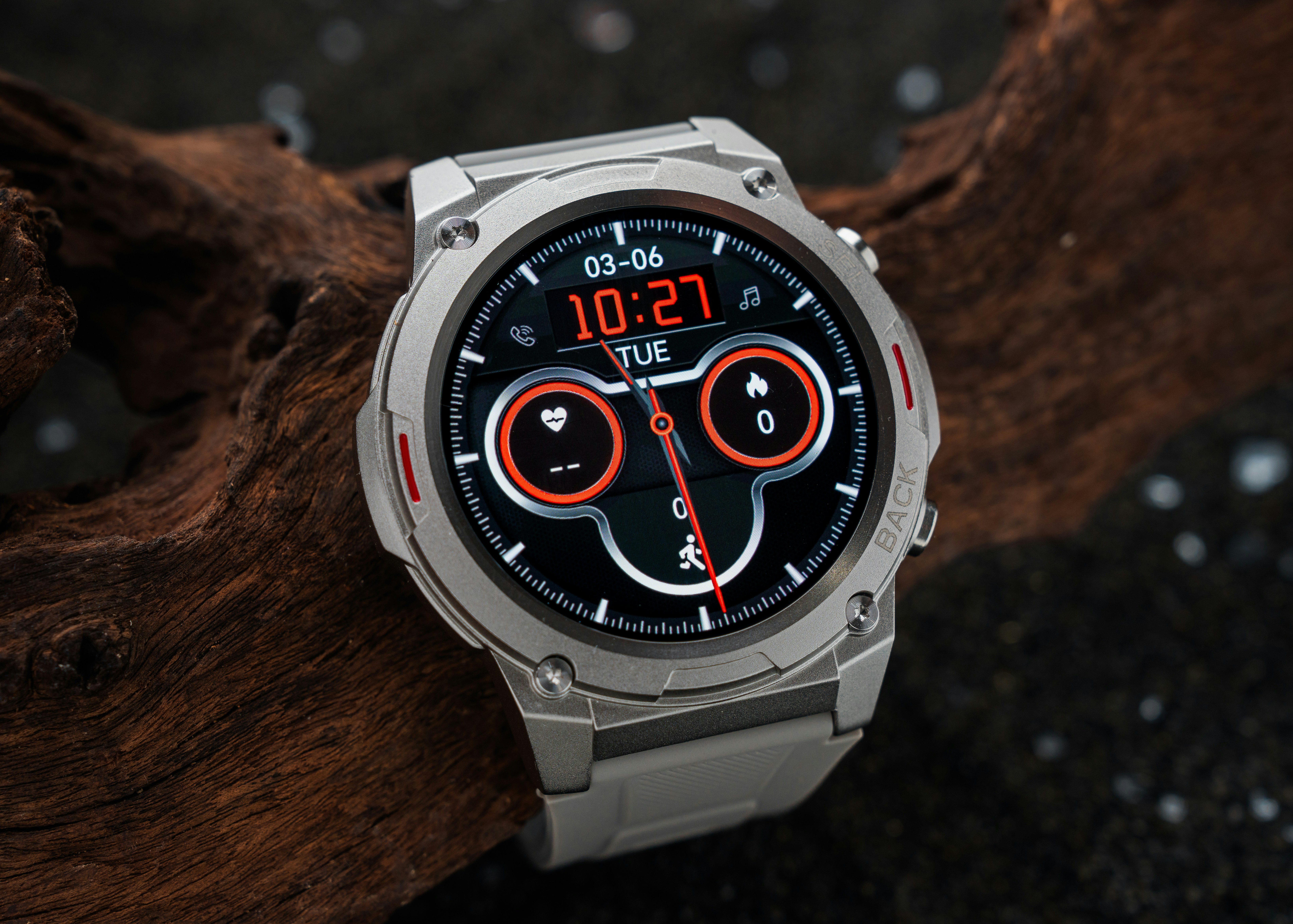 Tracker Pictures | Download Free Images on Unsplash