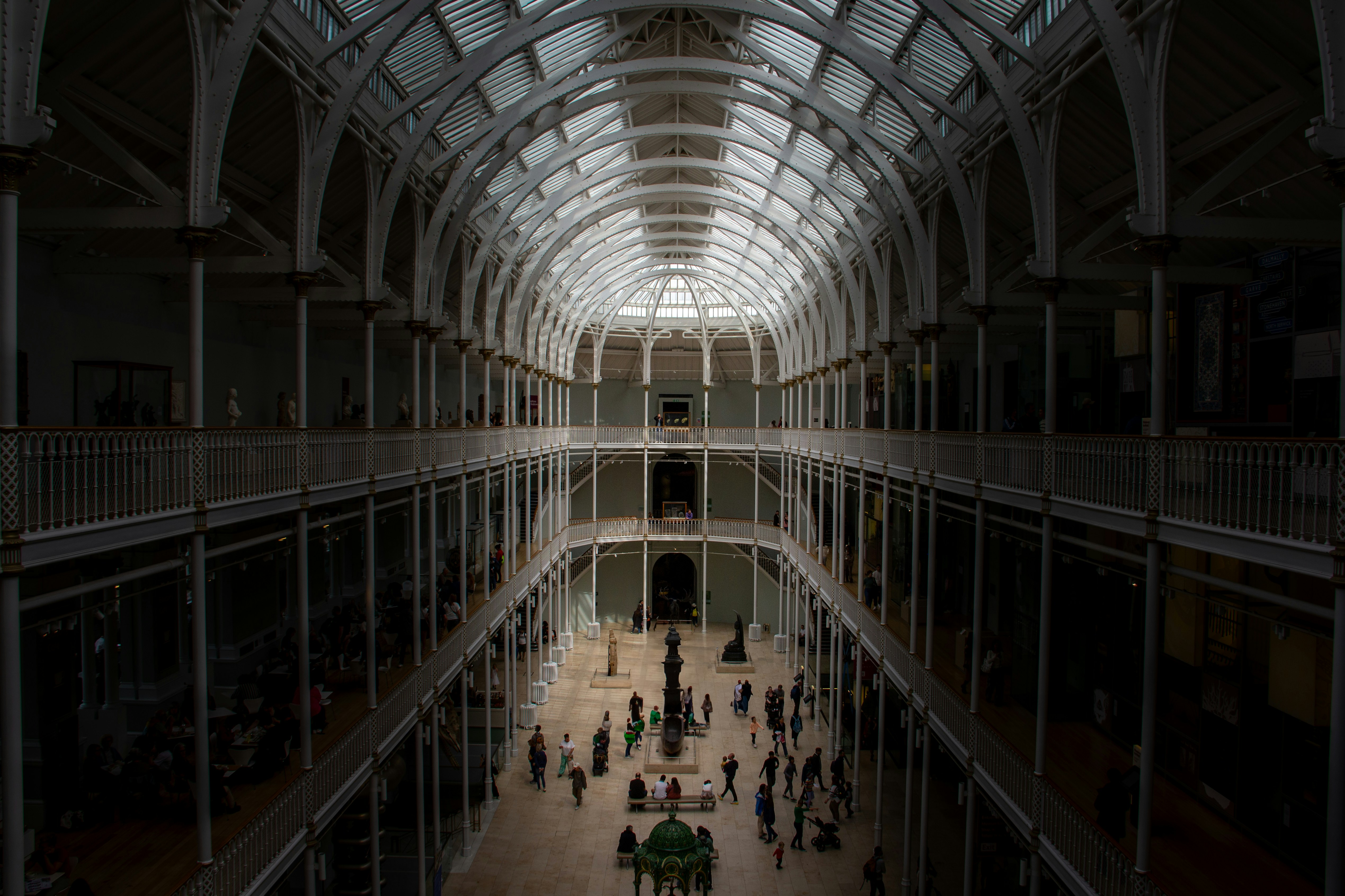 A very large building with a very long ceiling photo – Free Edinburgh ...