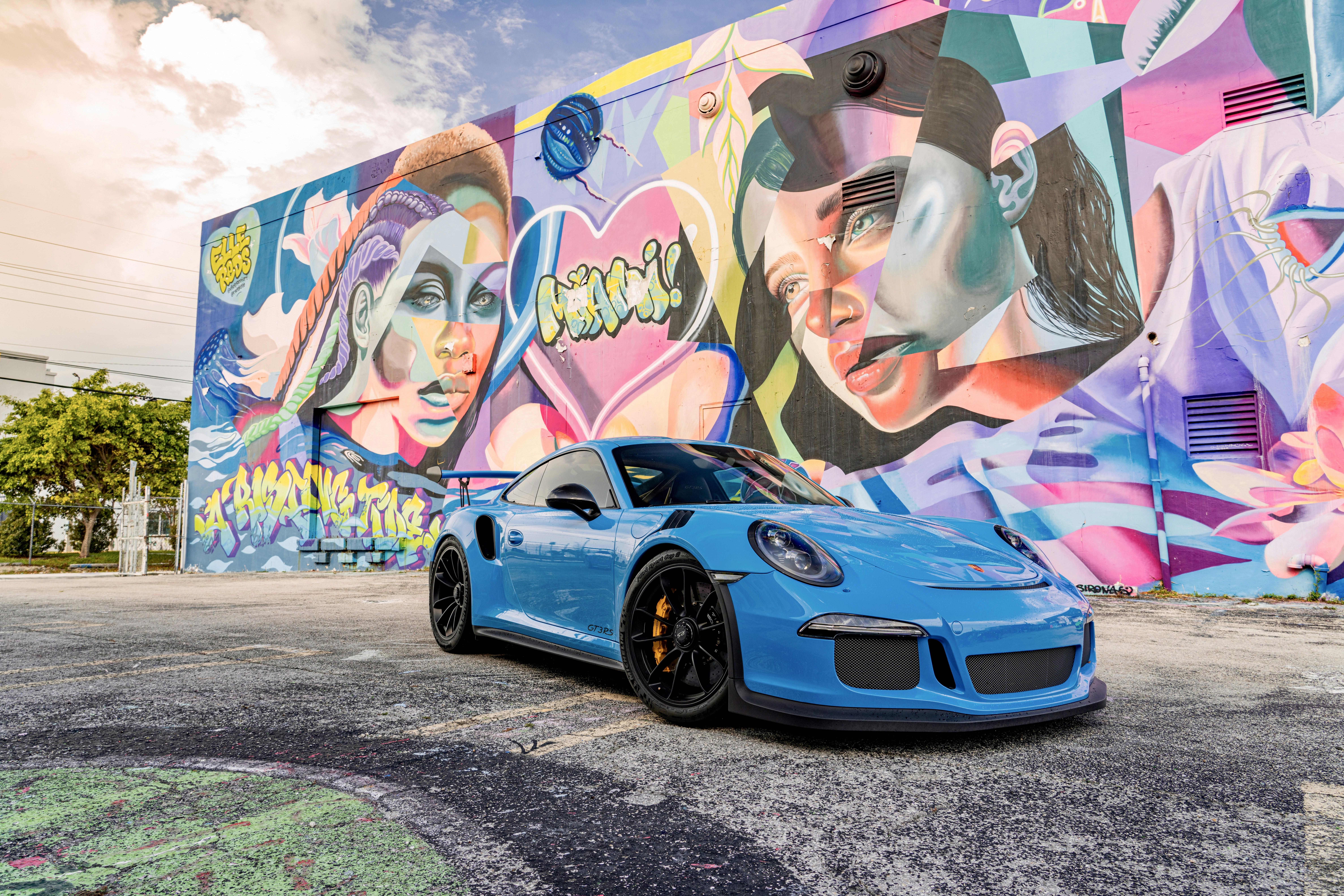 Photo by Robert Cichol with Sony Alpha 7R V