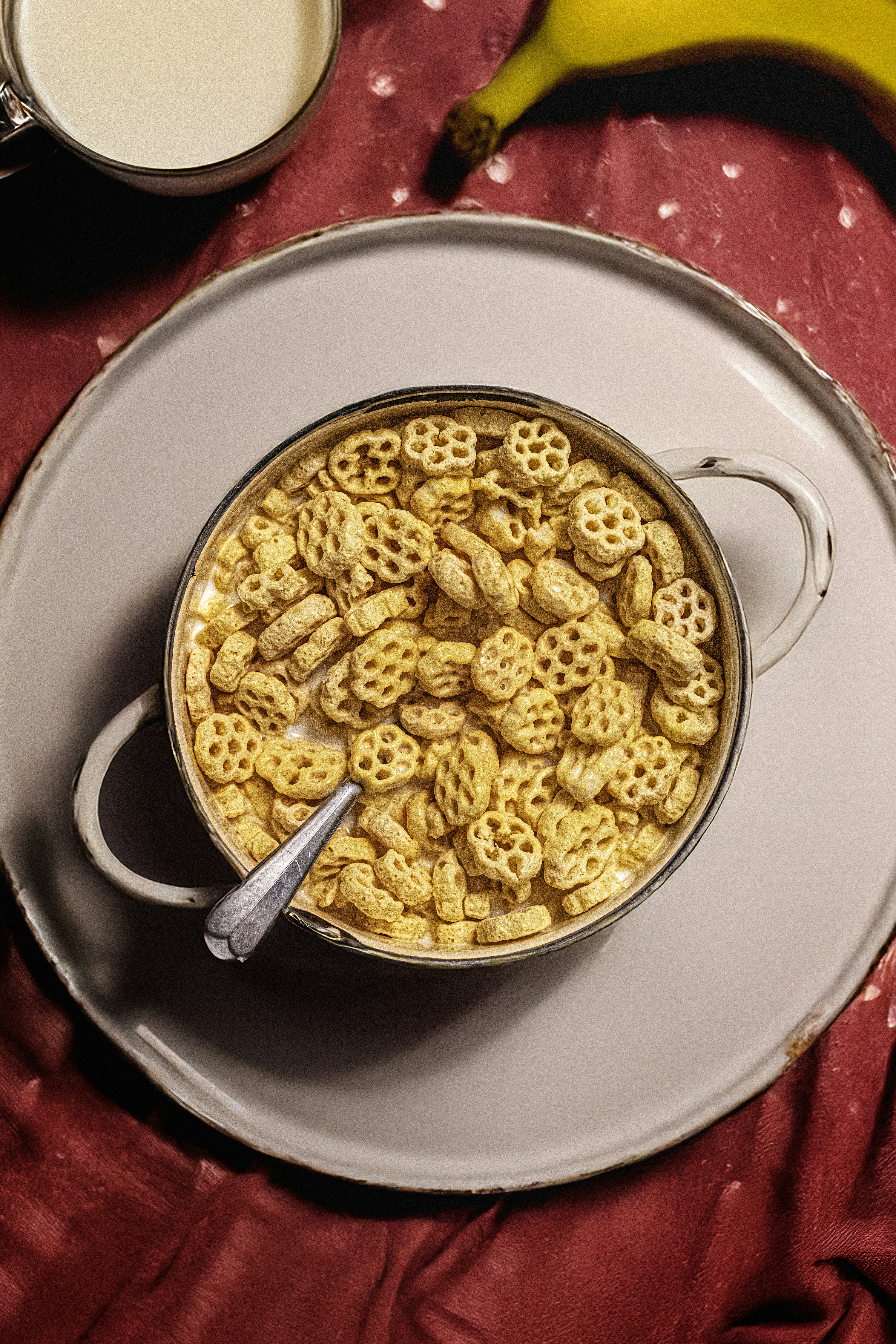 Wheel-Shape Crunch in a Tiny Silver Pot: A Cozy Breakfast Scene