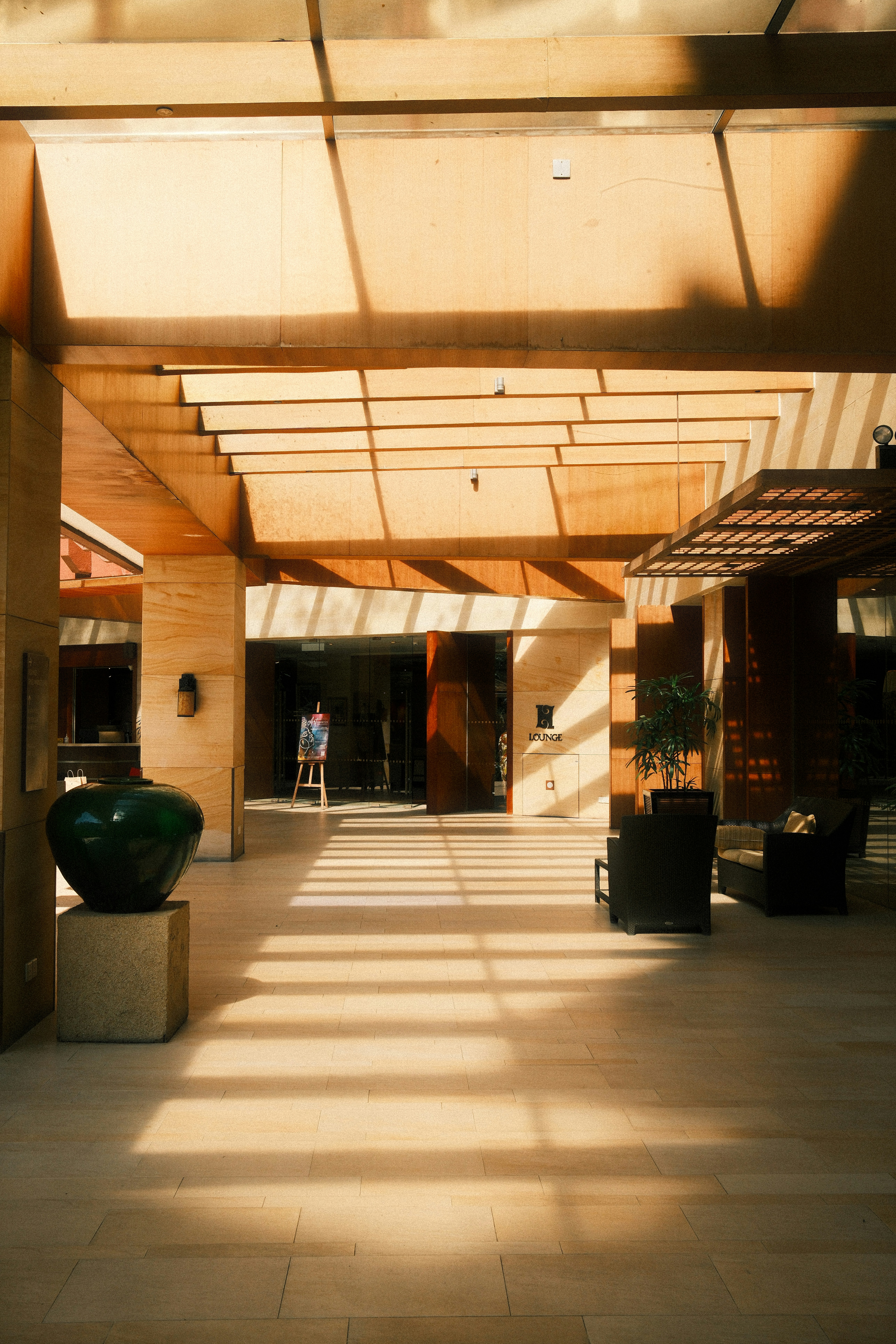 Golden Grid: Geometry and Light in an Atrium
