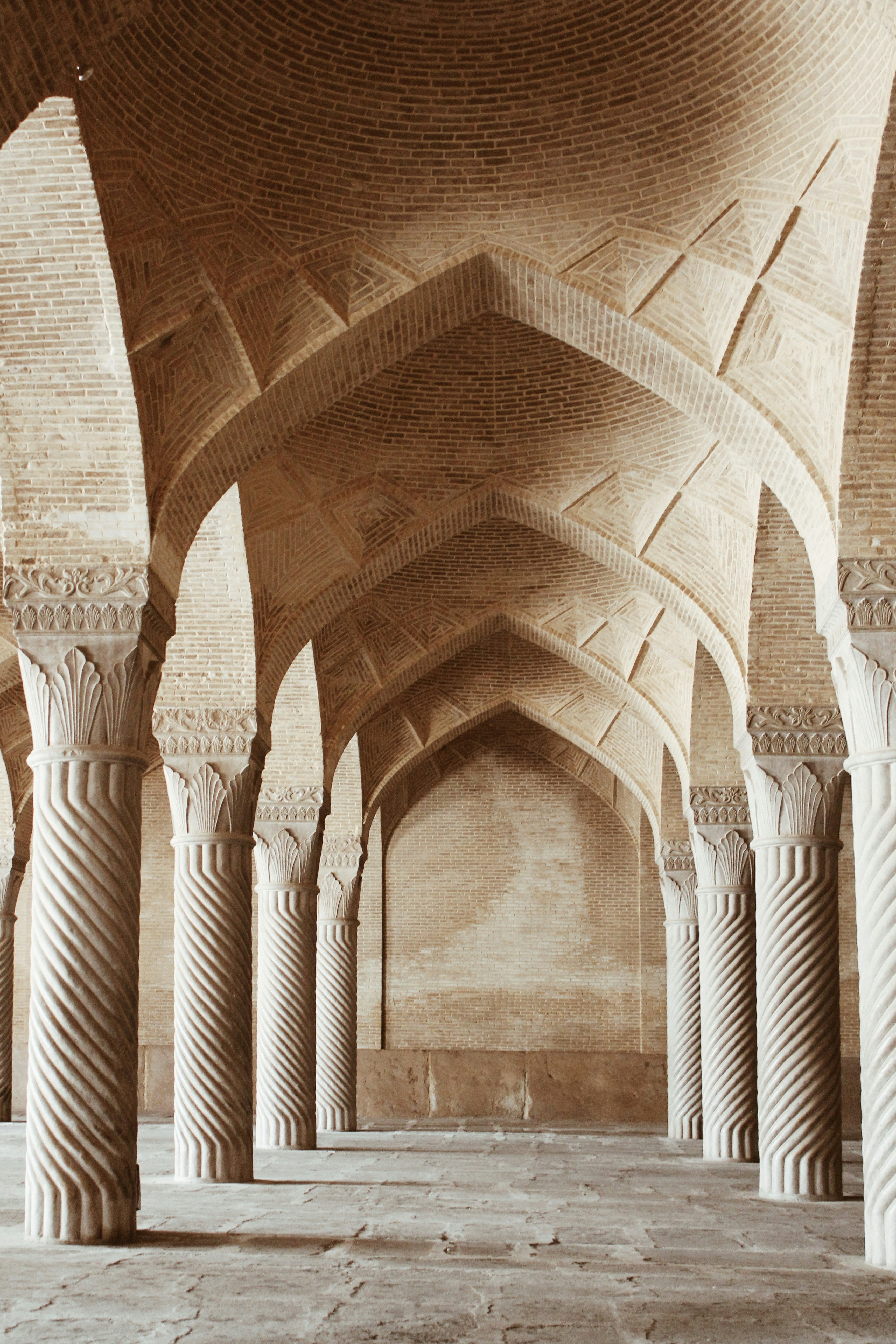 A large room with columns and a ceiling photo – Free Building Image on ...