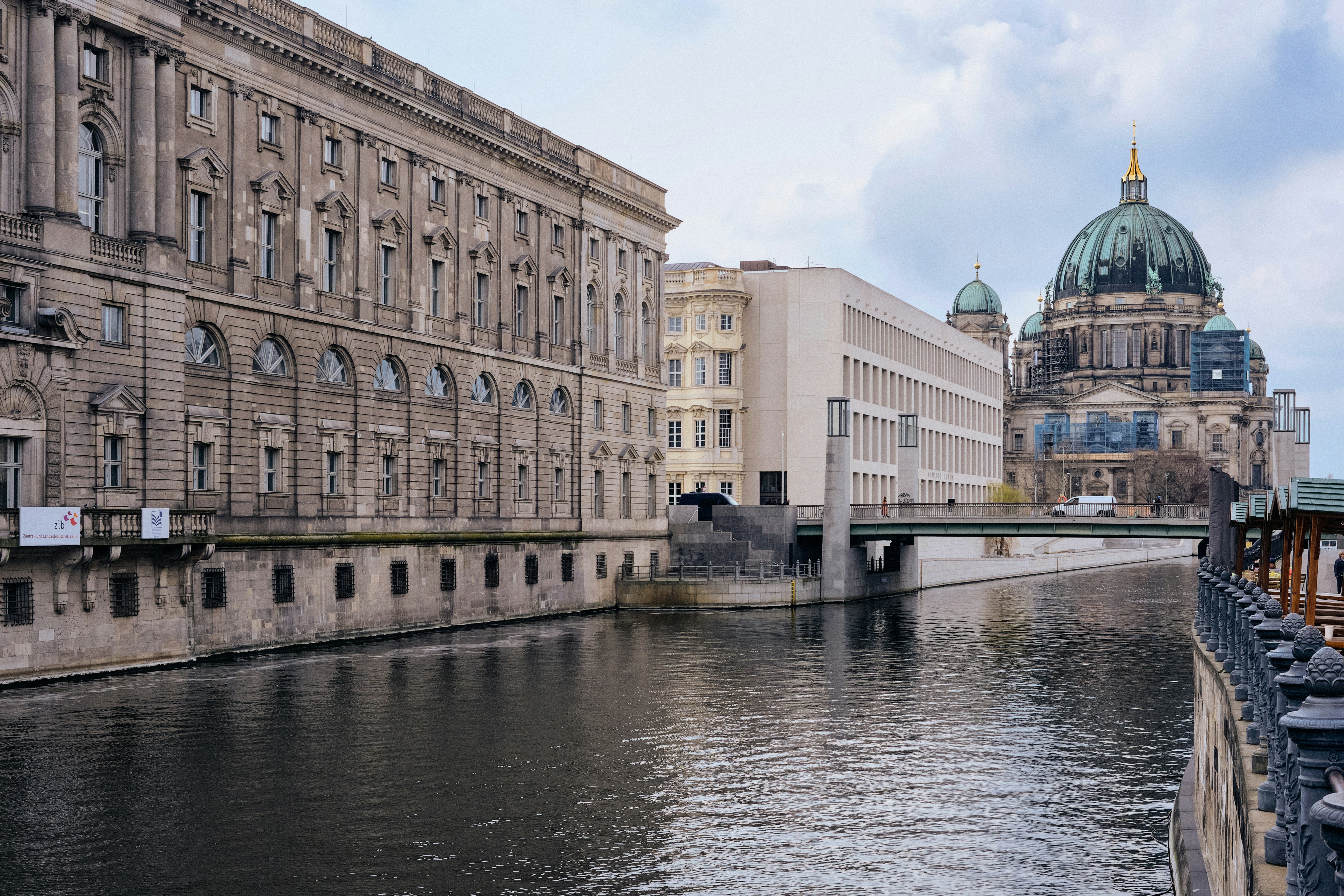 Photo by Alireza Banijani with Fujifilm X-E4