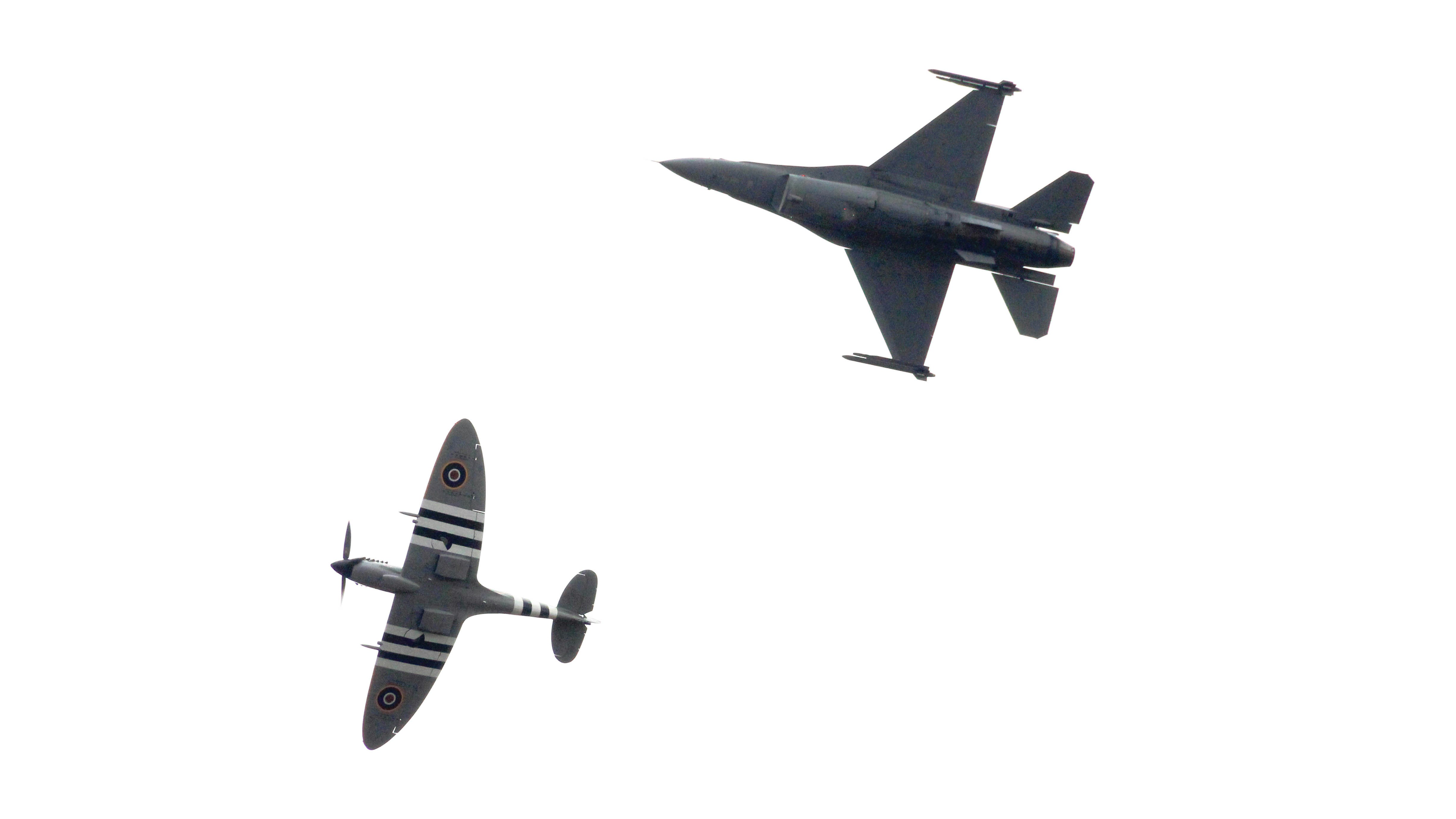 Two planes flying in the sky together photo – Free Fighter jet Image on ...