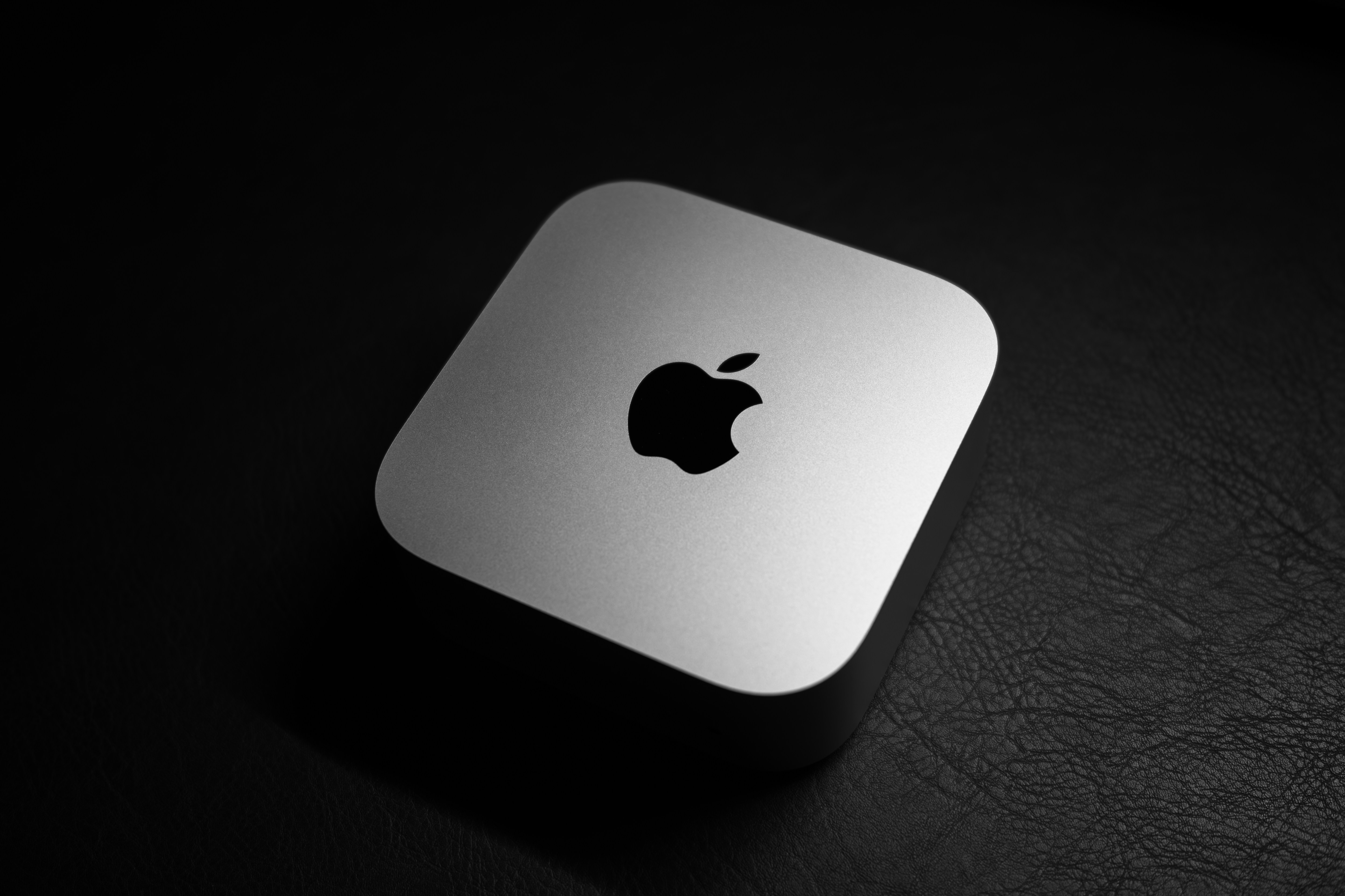 A black and white photo of an apple computer photo – Free Logo Image on ...