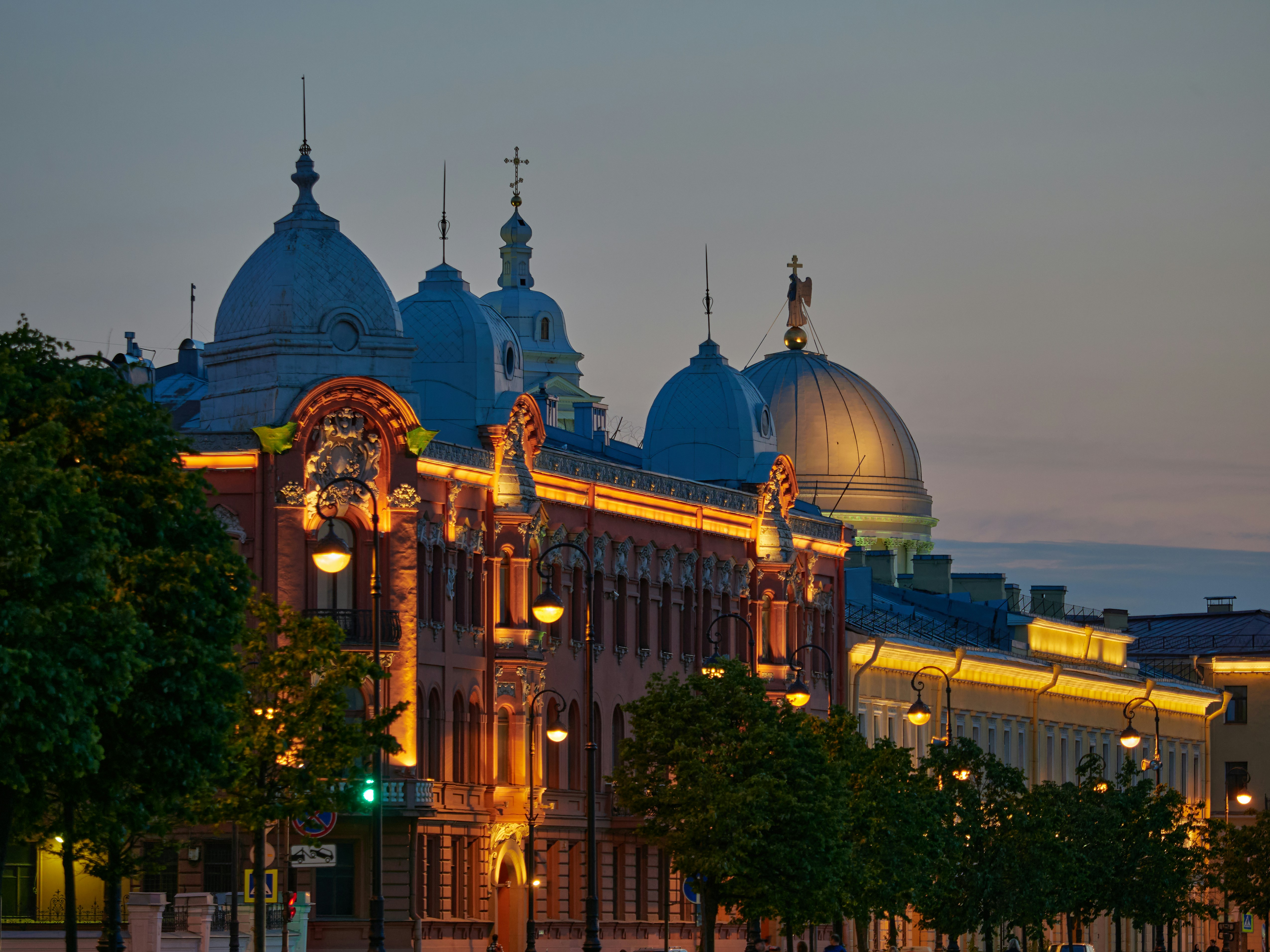 Golden Hour Facades: A City Hall Glow