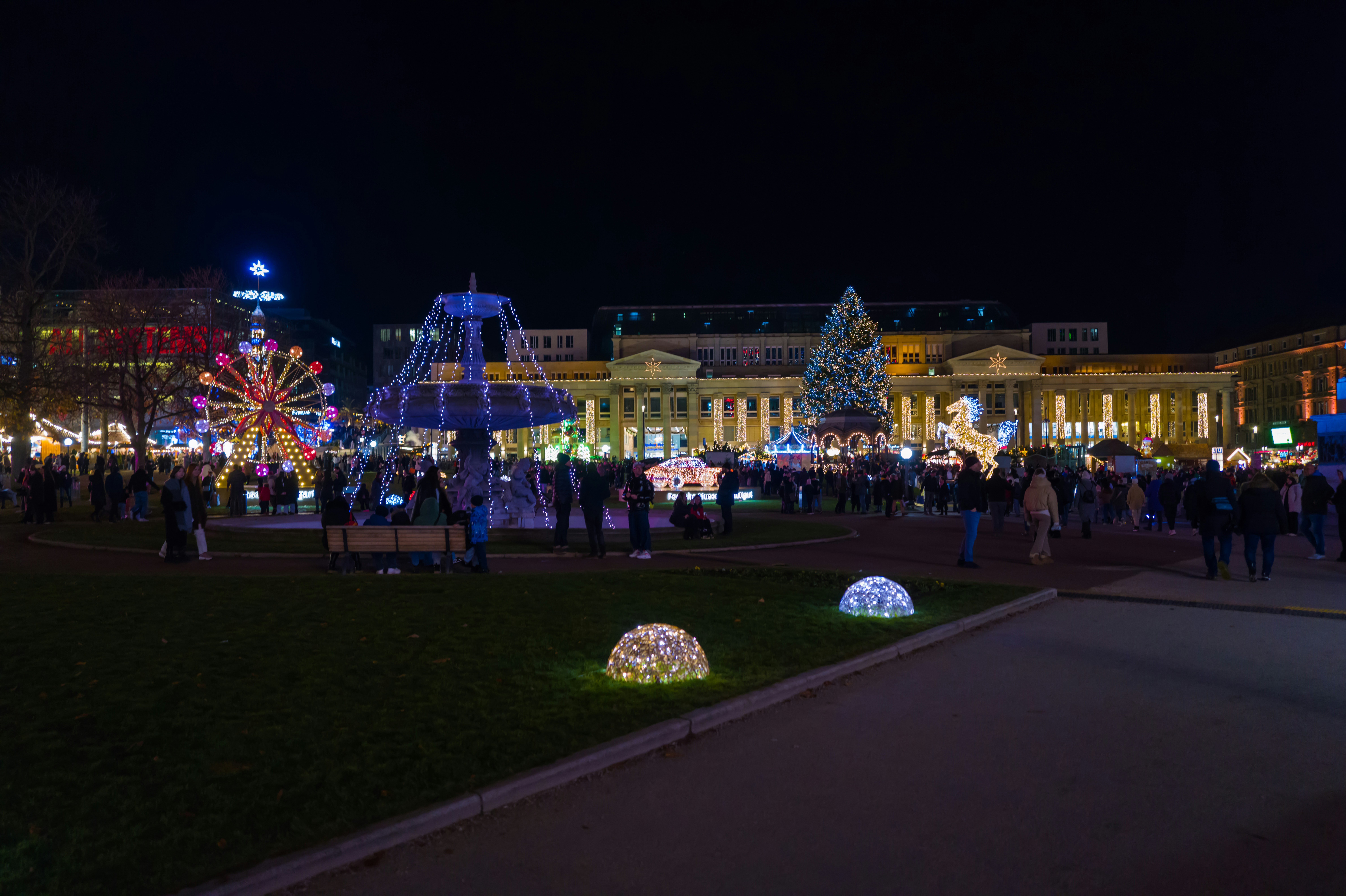 Festive Luminosity: A Night in the City Hall Square