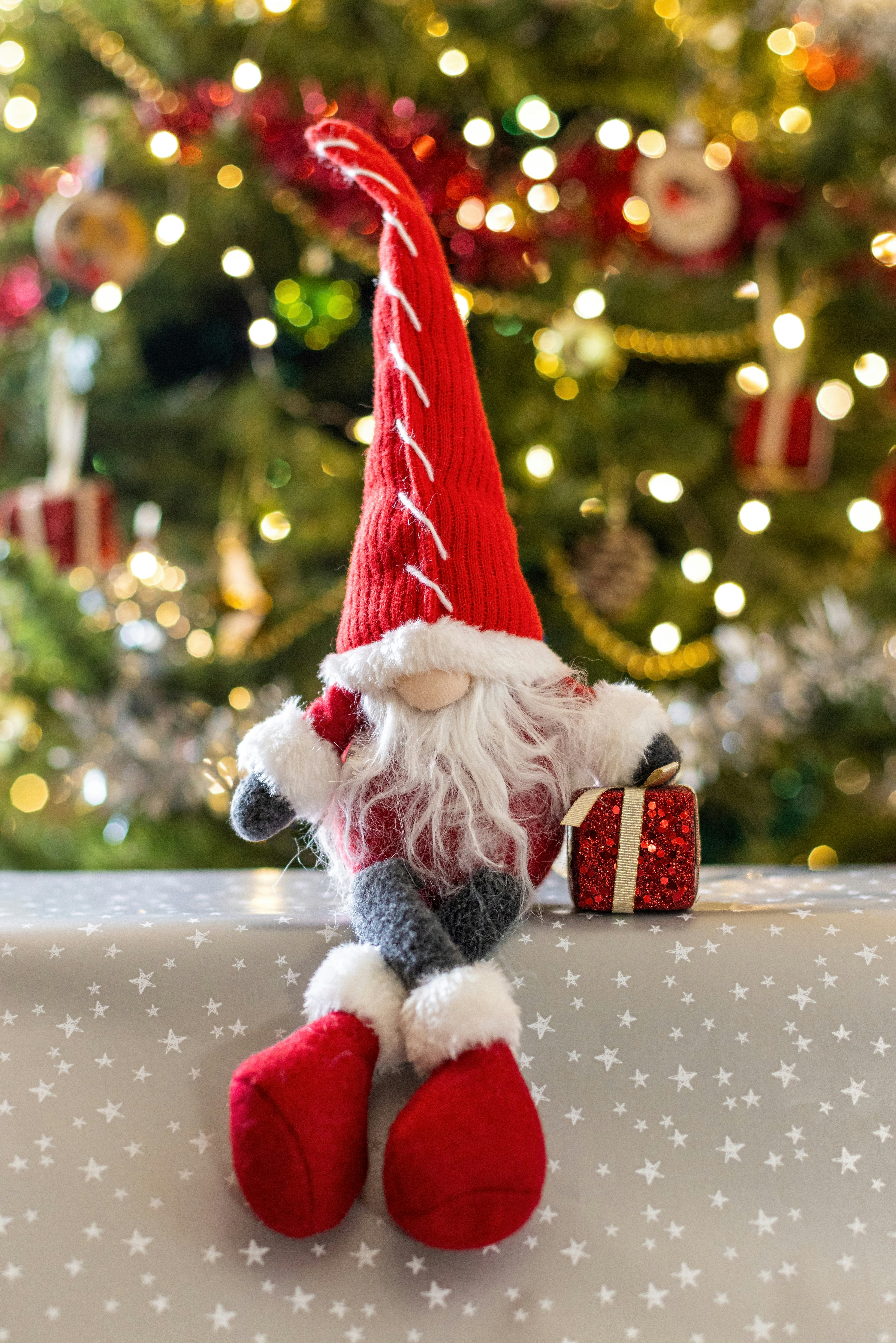 Tiny Santa on a Starry Mantel: A Cozy Christmas Moment