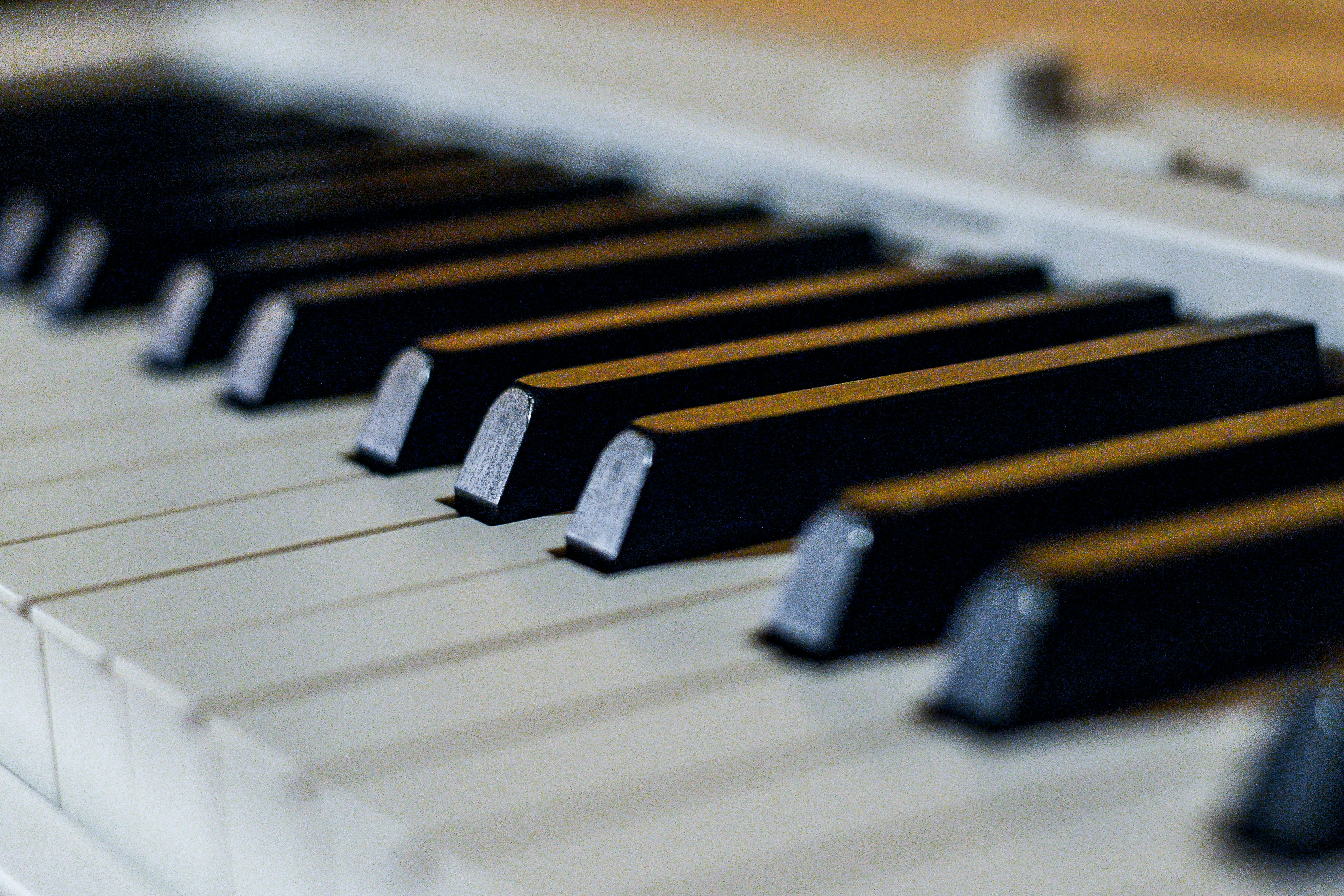 A close up view of a piano keyboard photo – Free Musical instrument ...