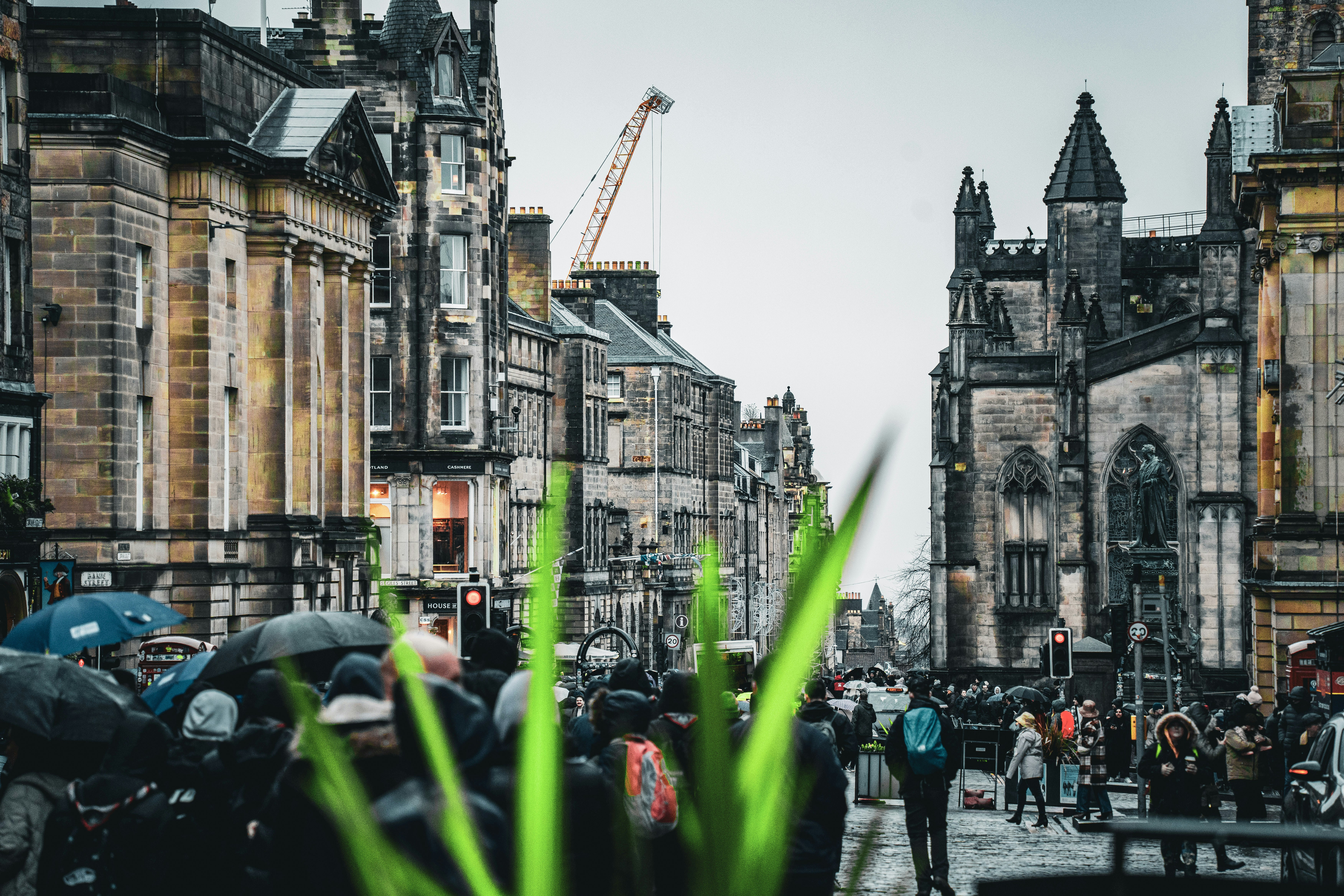 Echoes of Medieval Majesty: Edinburgh's Lively Pulse