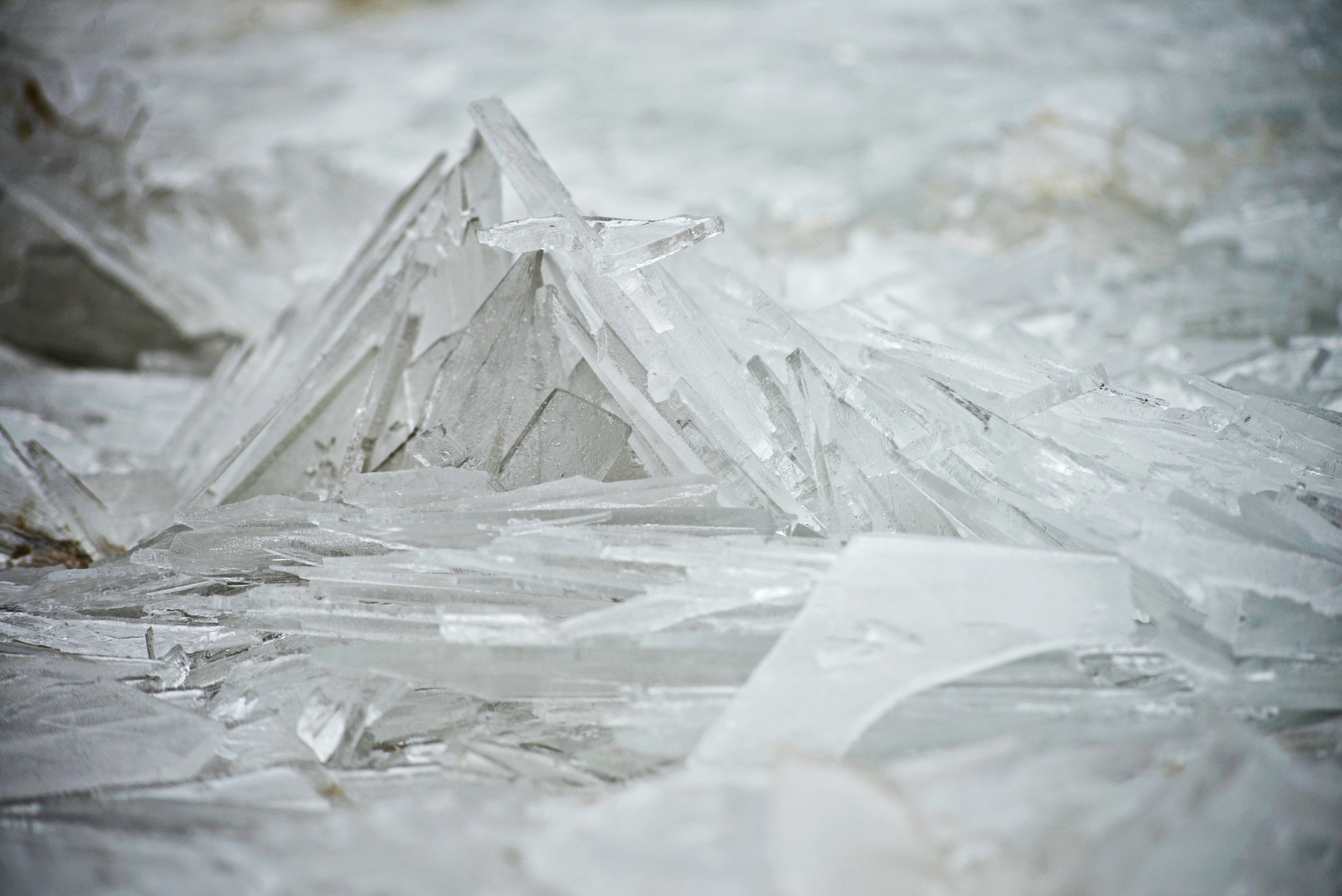 A close up of a piece of ice photo – Free Winter Image on Unsplash