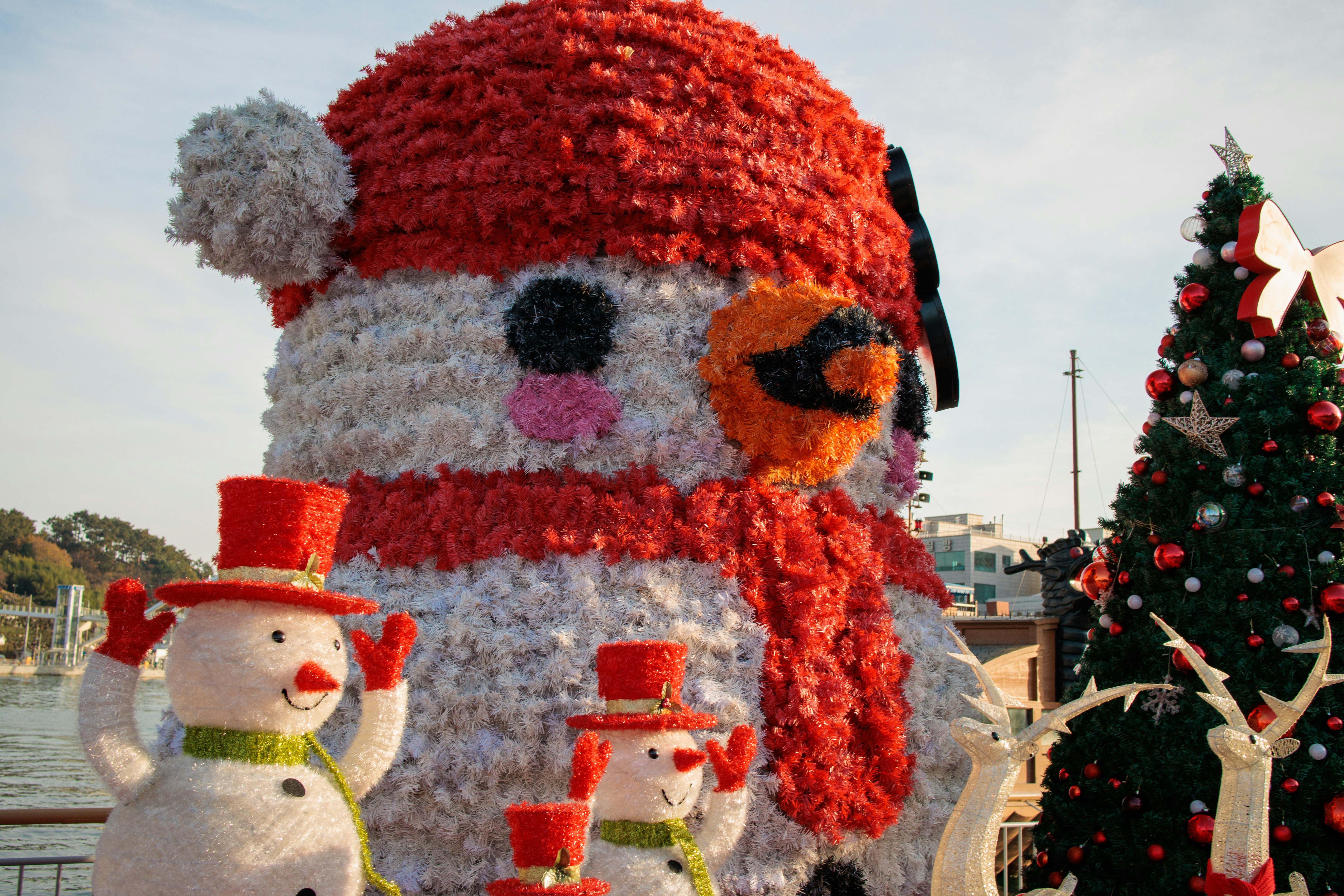 Snowman Parade at the Harbor: A Cozy Float of Joy