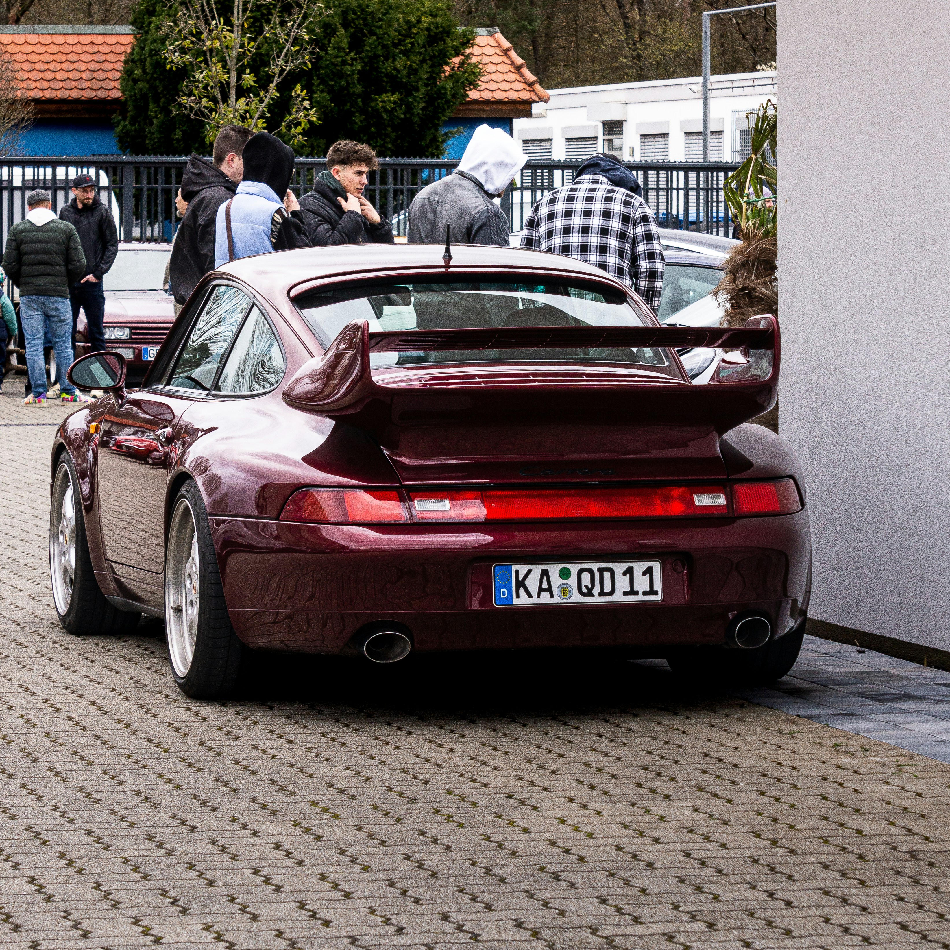Classic Elegance on Display: The Porsche 911 Unveiled