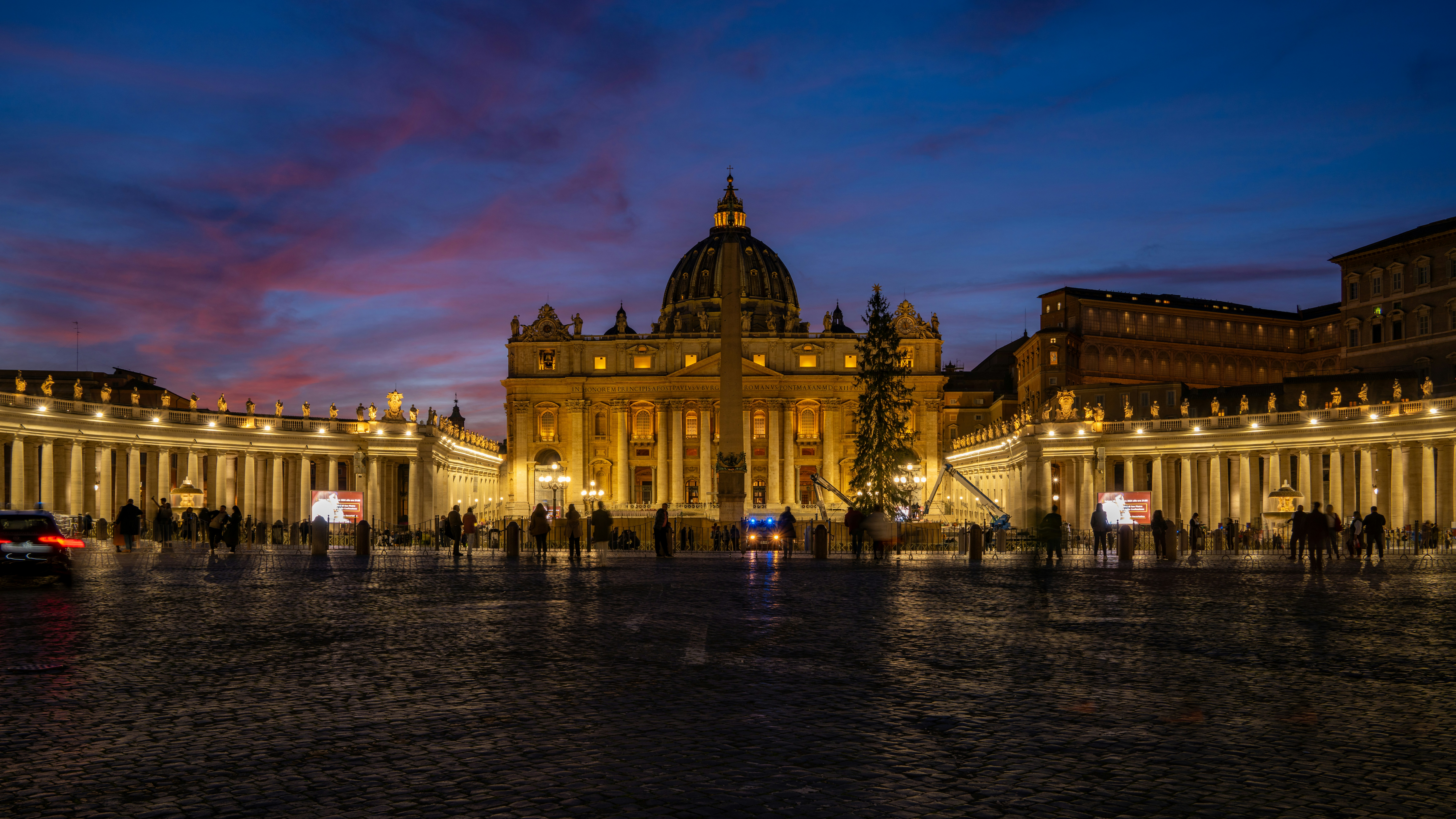Vatican City during Bue hour
