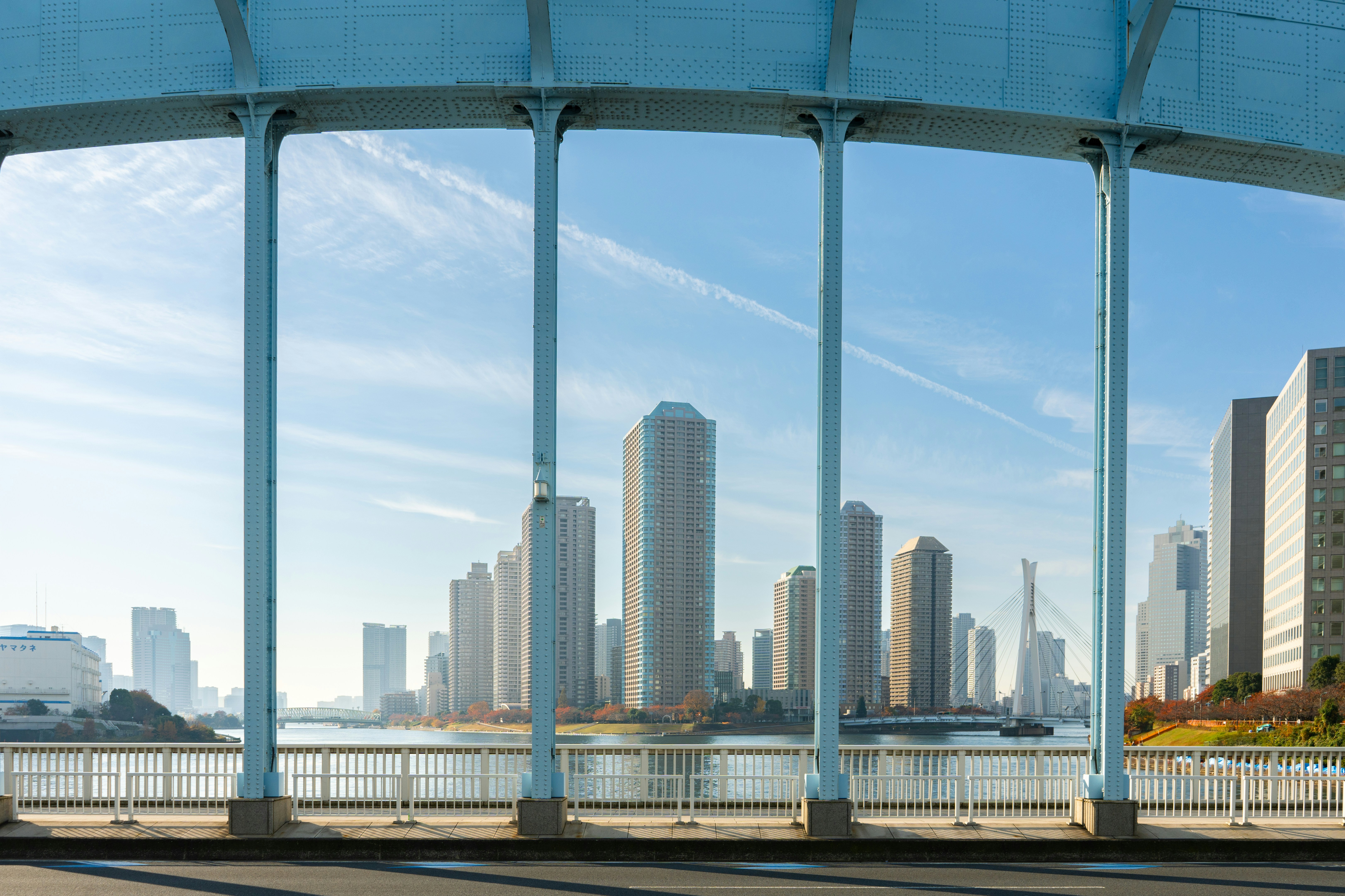 A view of a city from a bridge photo – Free Eitai bridge Image on Unsplash