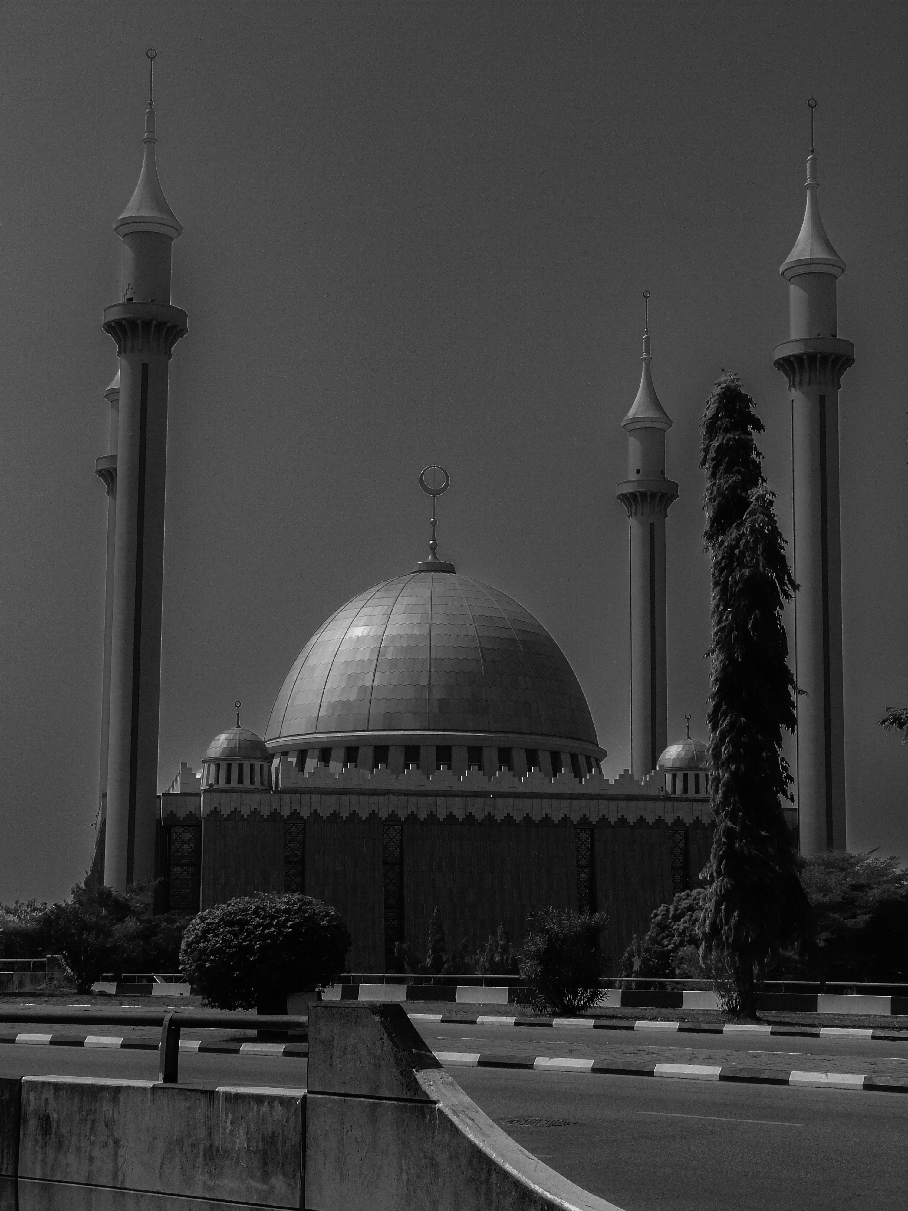 Photo by Praise Godwin with Panasonic Lumix FZ48