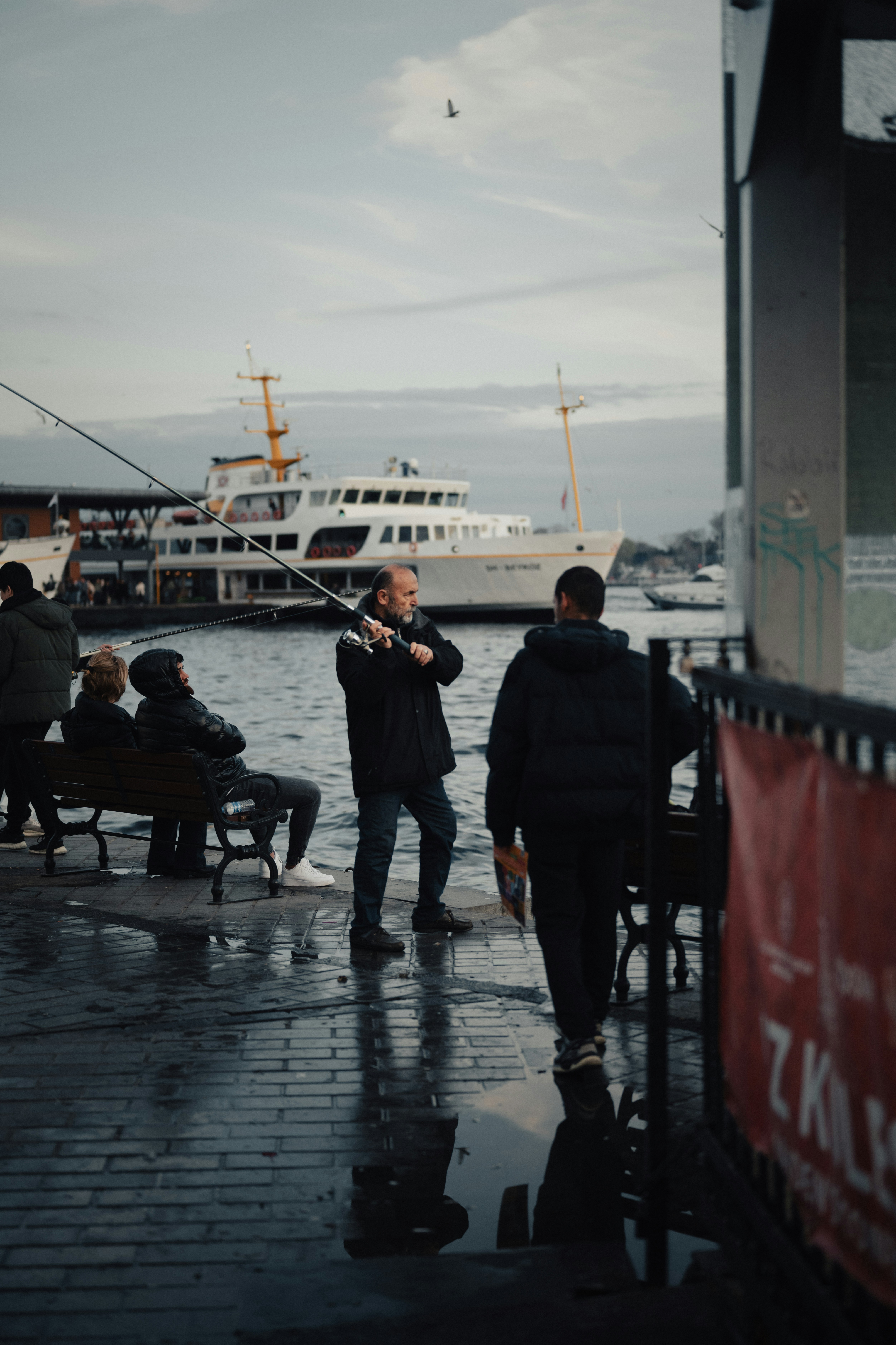Rope and Ripples at the Quay: A Harbor Moment