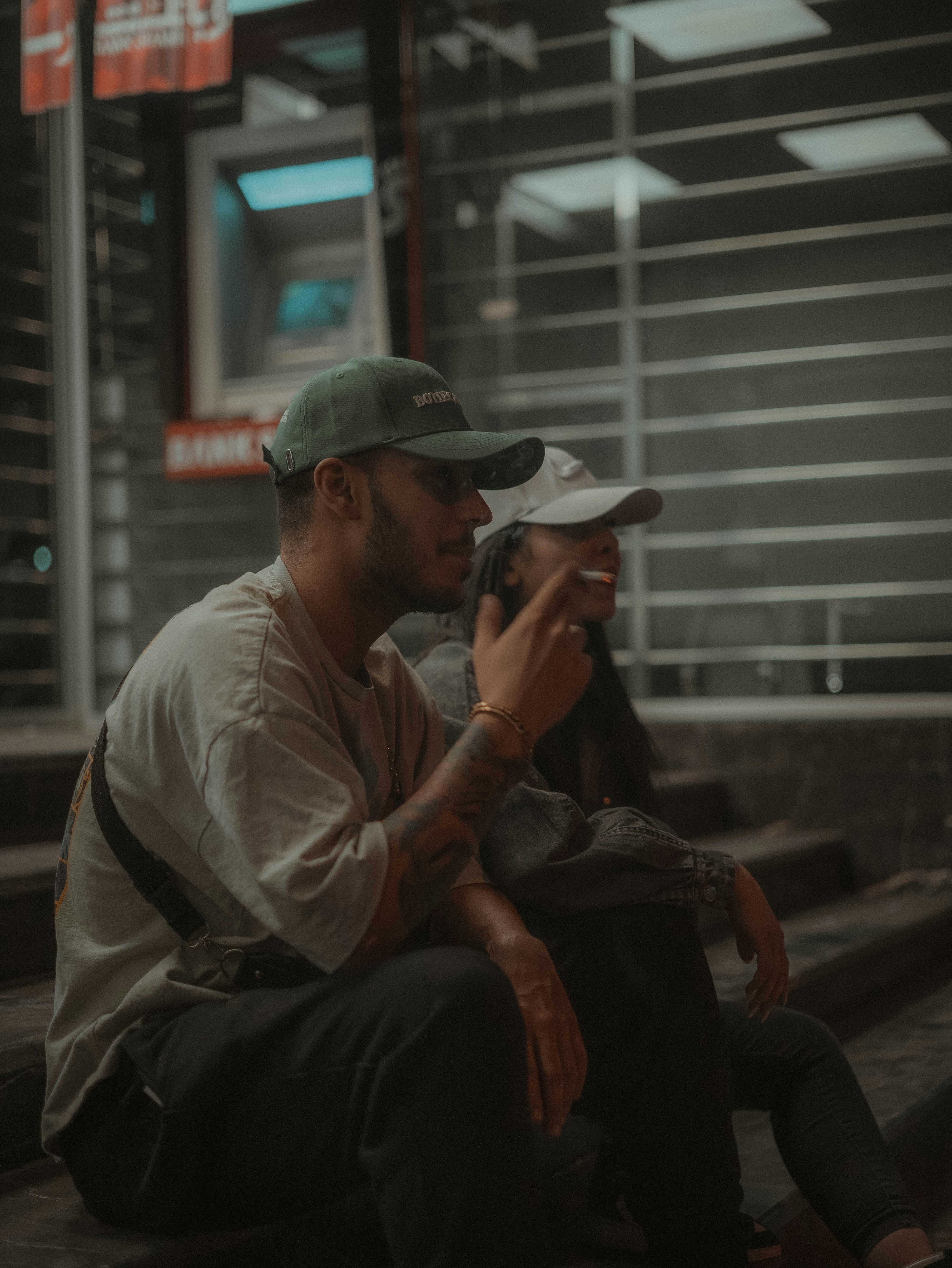 One On One Conversation Pictures | Download Free Images on Unsplash