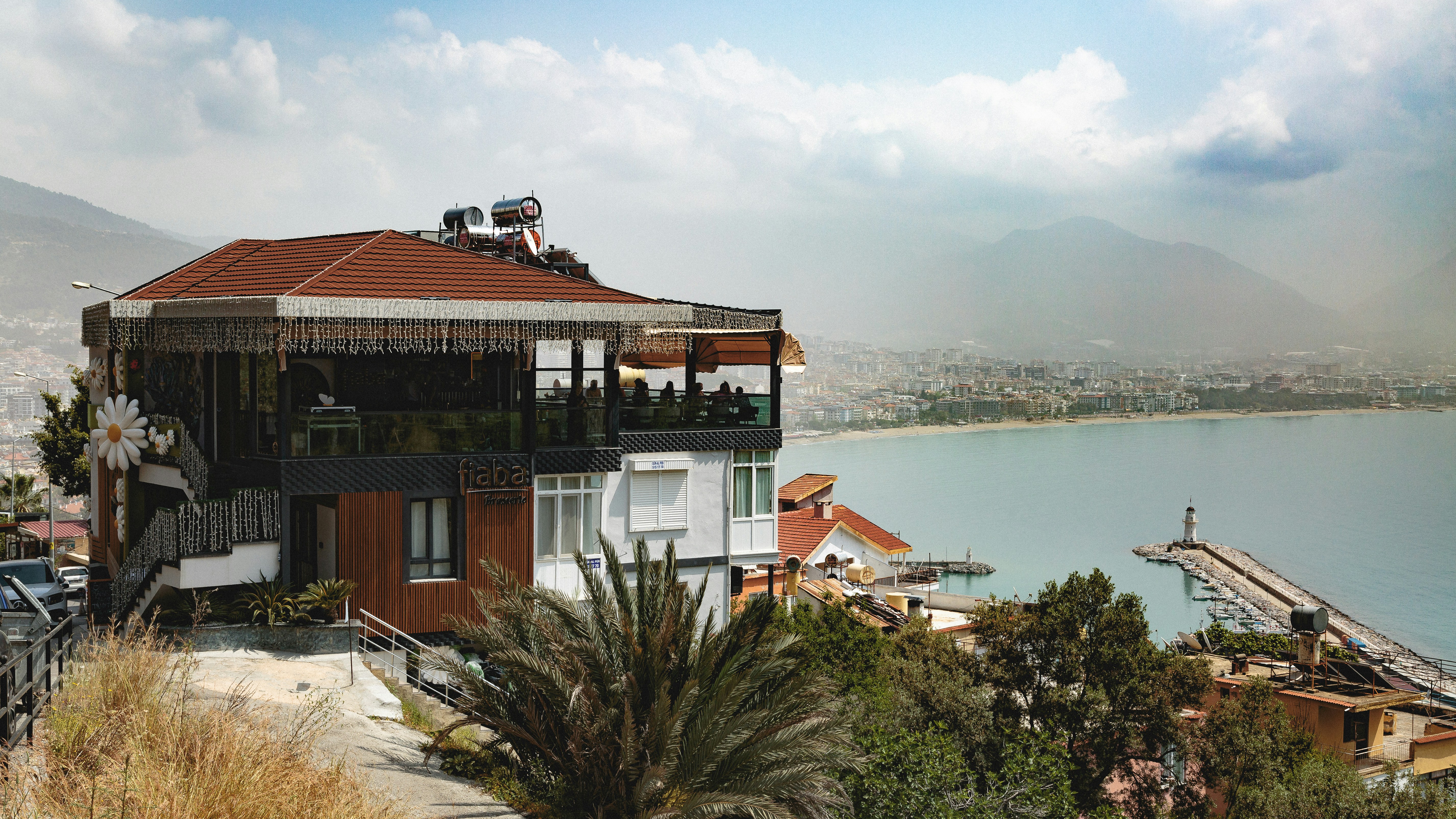 Cliffside Retreat Overlooking Serene Waters