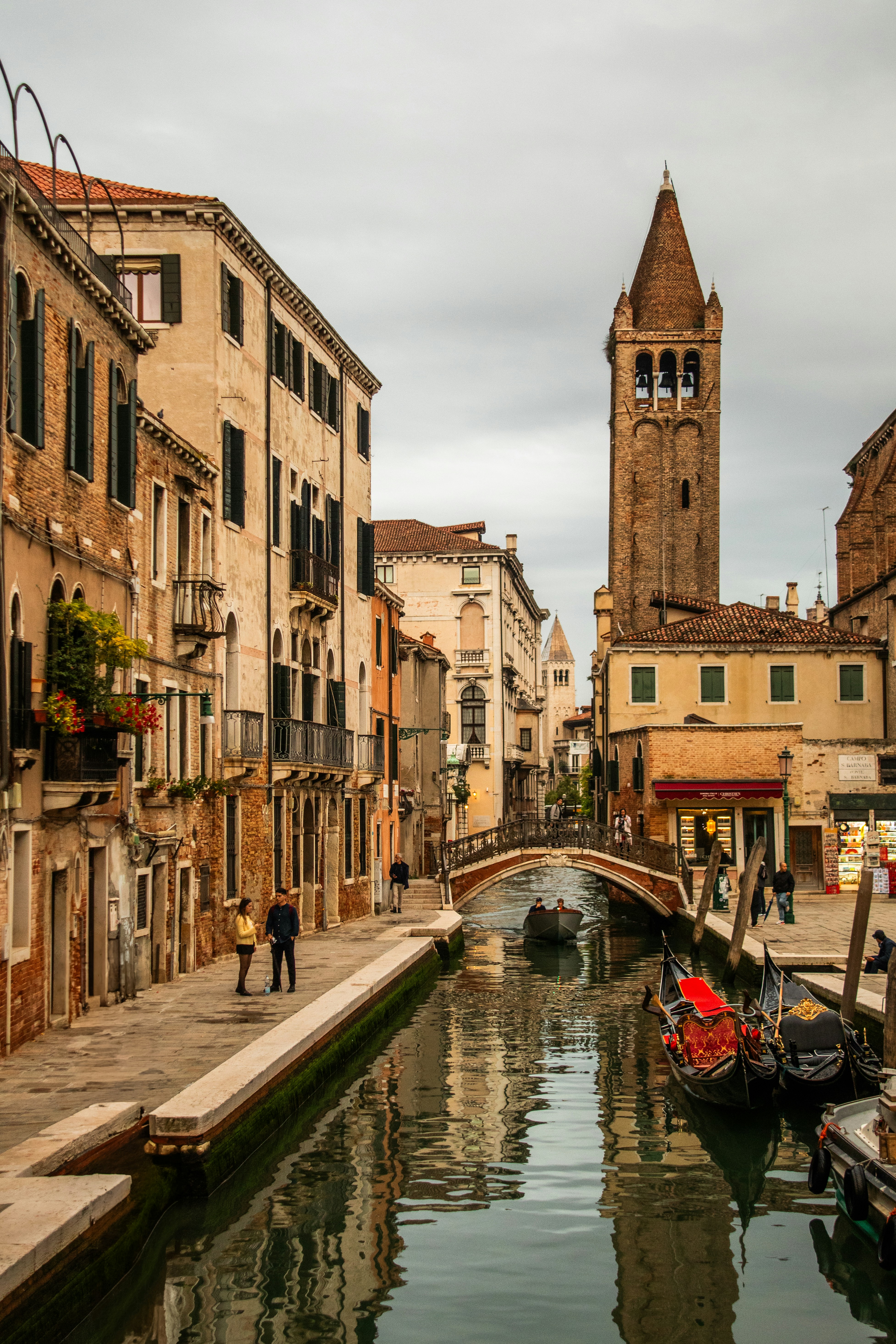 Gondola Alley: The Canal Drawn Toward a Venetian Bell Tower