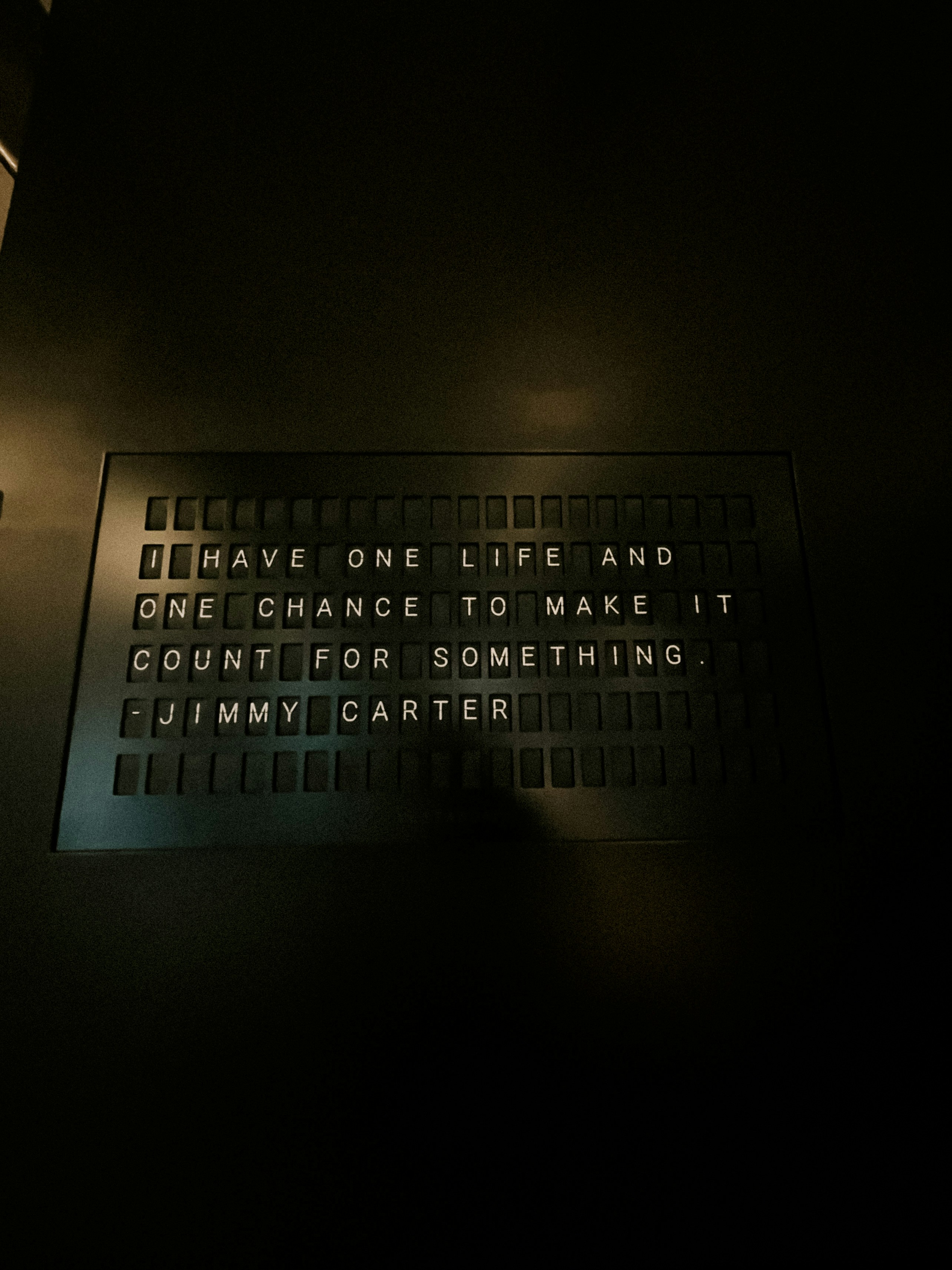 A sign on a wall that says i have one life and one chance to make photo ...