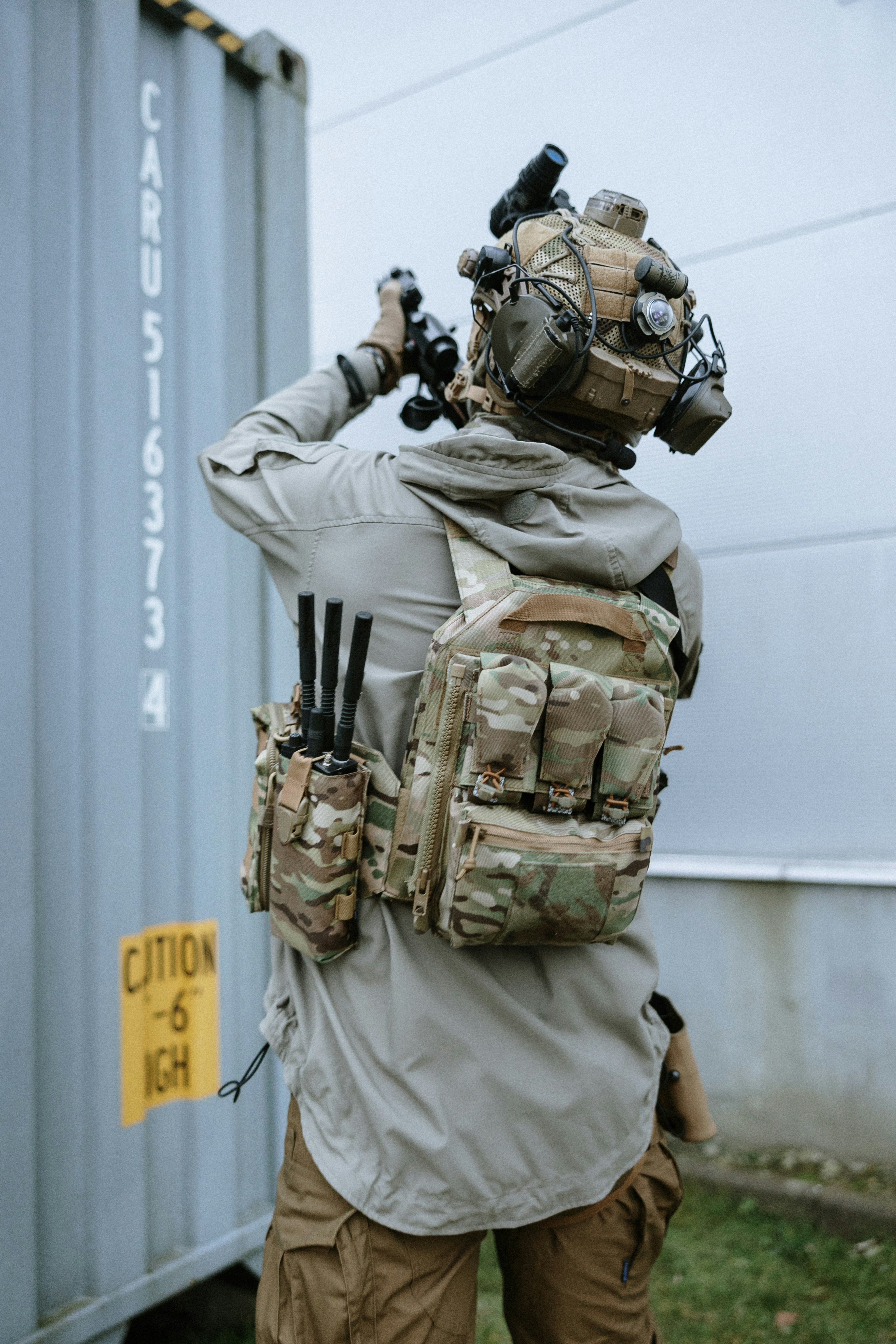 Airsoft player during the game using his Cyma Platinum Eshooter AK