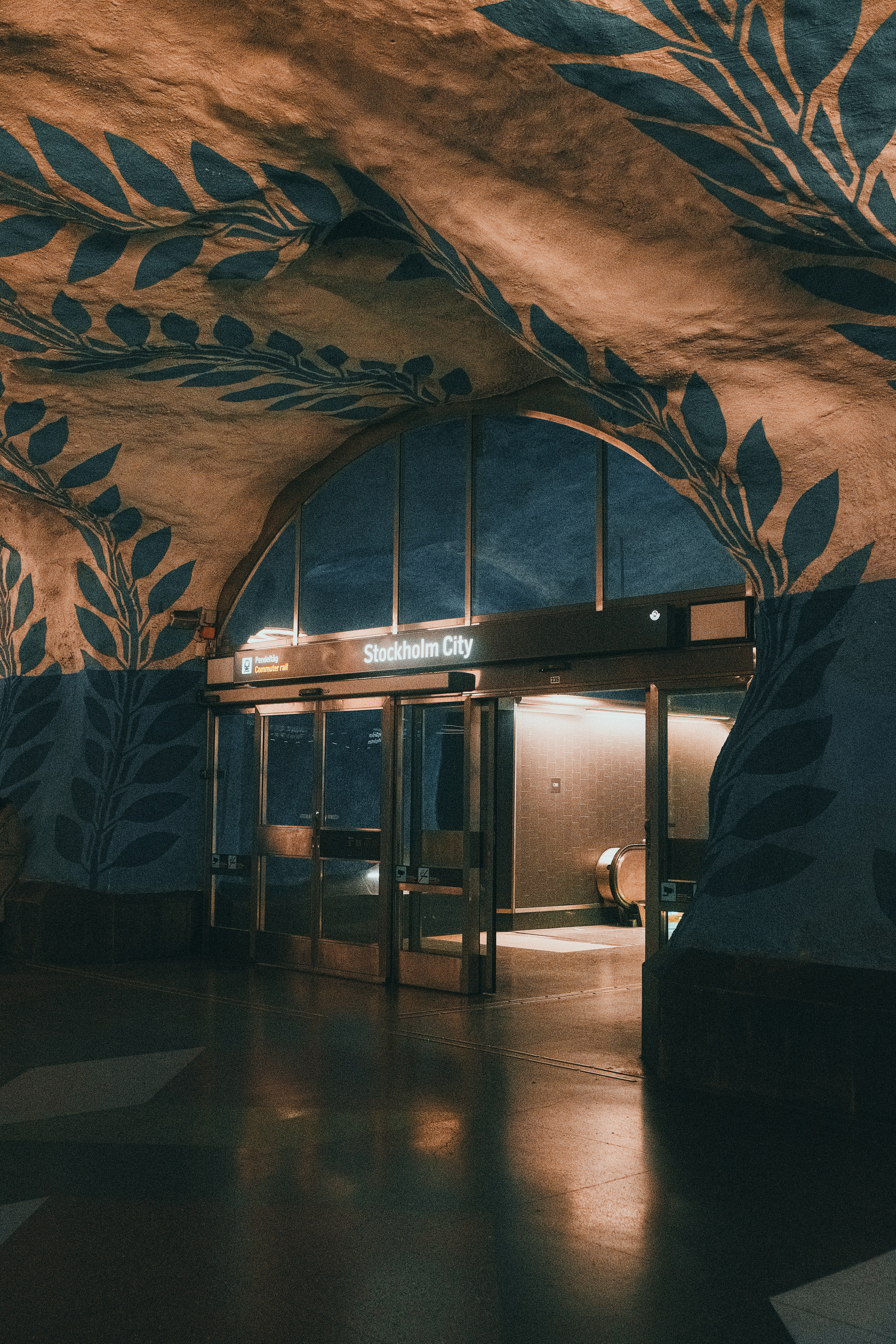 Leaf-veined Arch into Stockholm City Metro Entrance